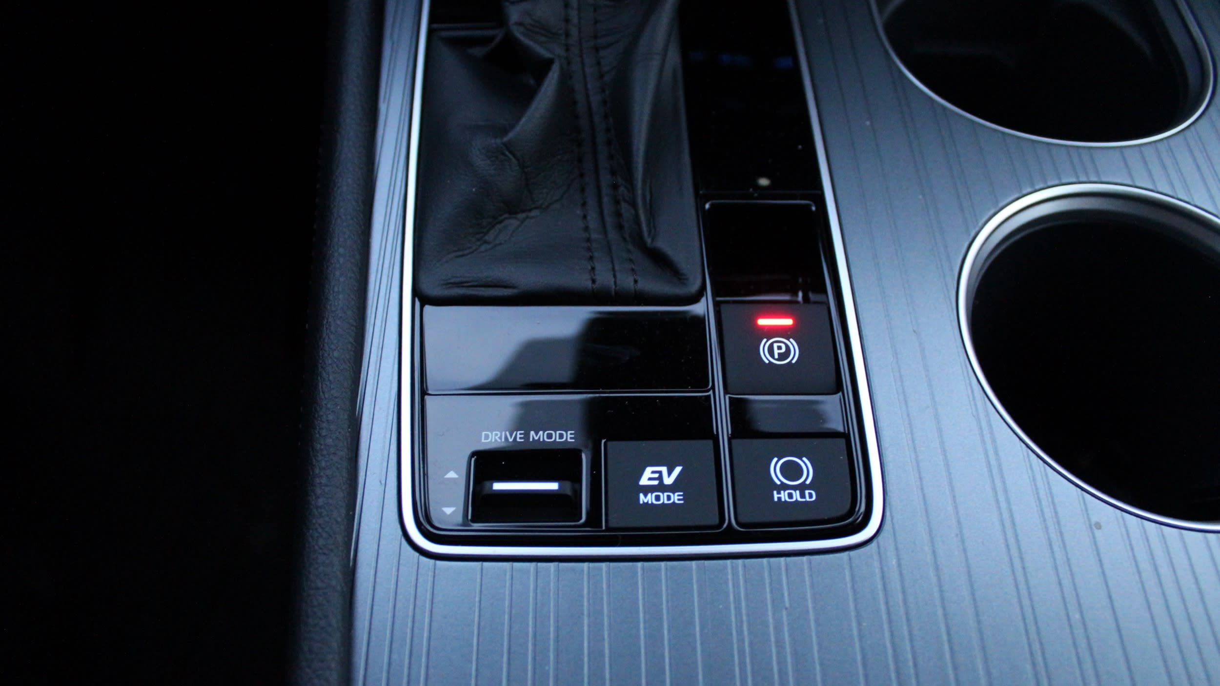 2024 Toyota Sienna Review: Still the high-mpg monster of minivans ...