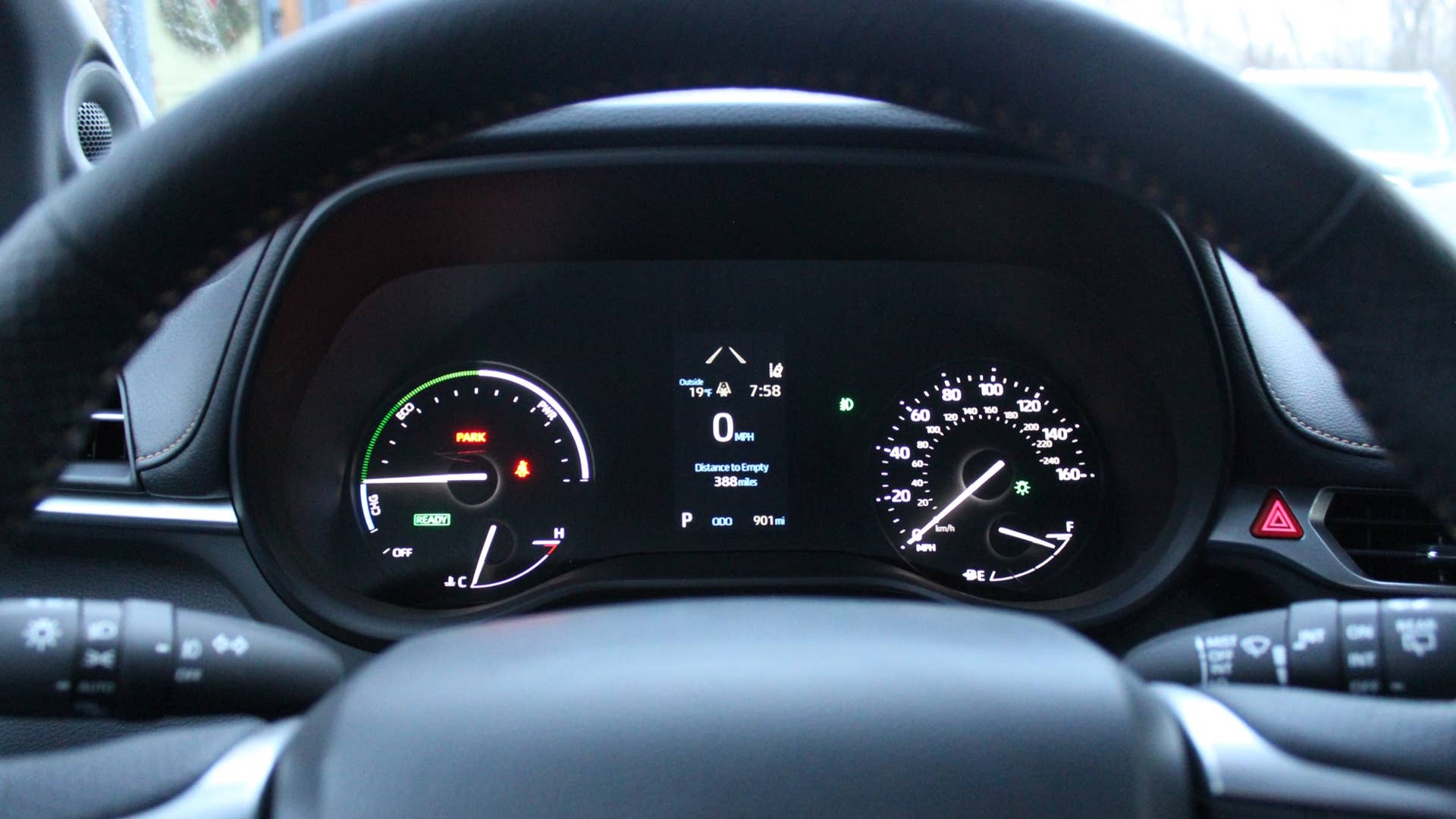 2024 Toyota Sienna Review: Still the high-mpg monster of minivans ...