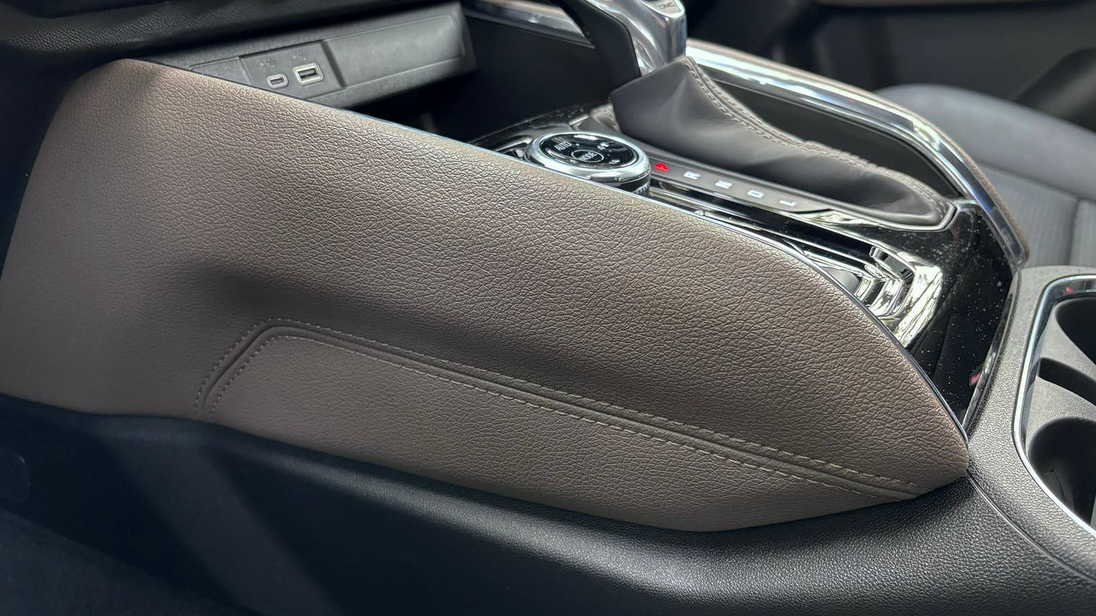 GMC Canyon Denali Interior Review: THE luxury midsize truck - Autoblog