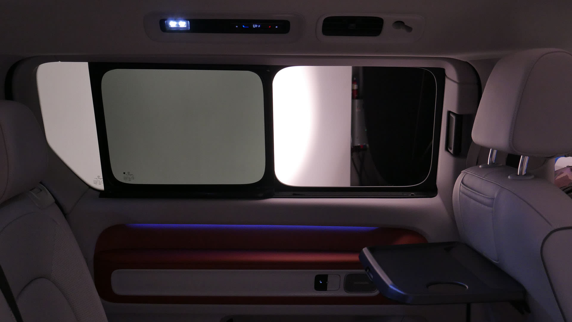 What's the deal with the little side windows in the VW ID. Buzz? - Autoblog