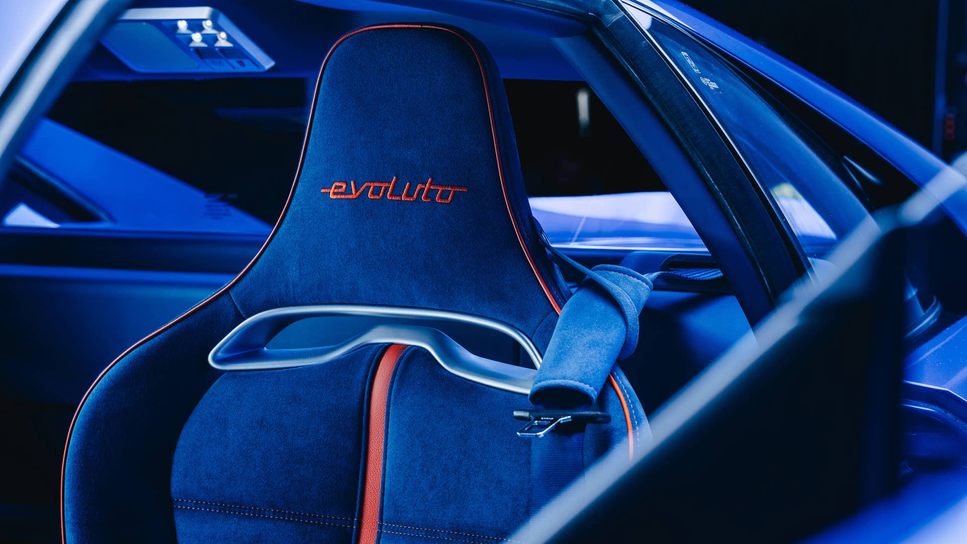 Ferrari 355 by Evoluto fixes the icon's flaws to create 'peak analog ...