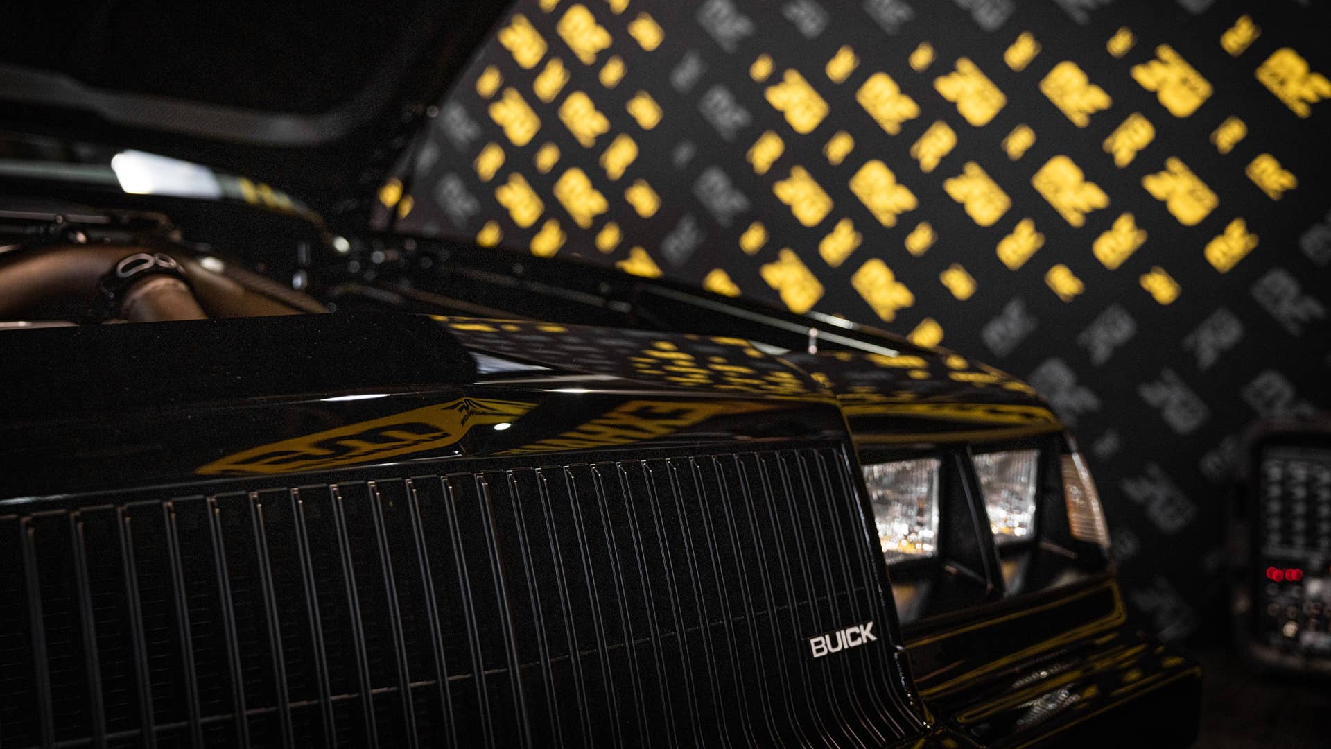 1987 Buick Grand National was made to be Kevin Hart's 'Dark Knight ...