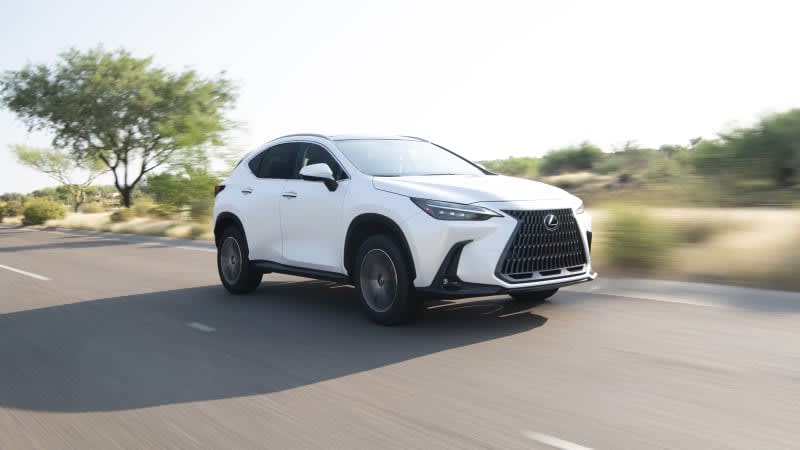 2025 Lexus NX Review: Hybrid efficiency, Goldilocks size - Autoblog