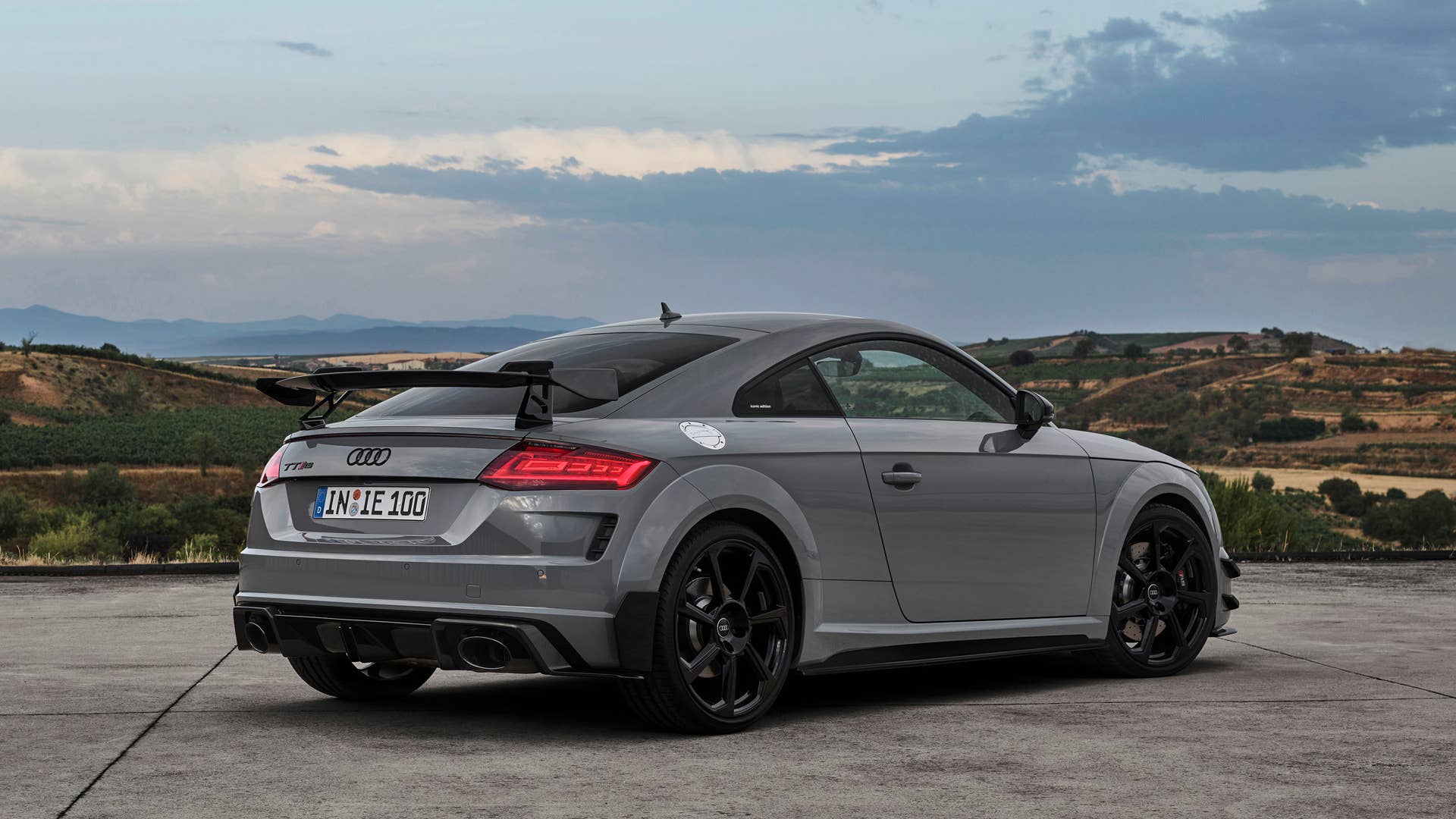 Audi TT RS Iconic Edition celebrates 25 years of TT - Autoblog