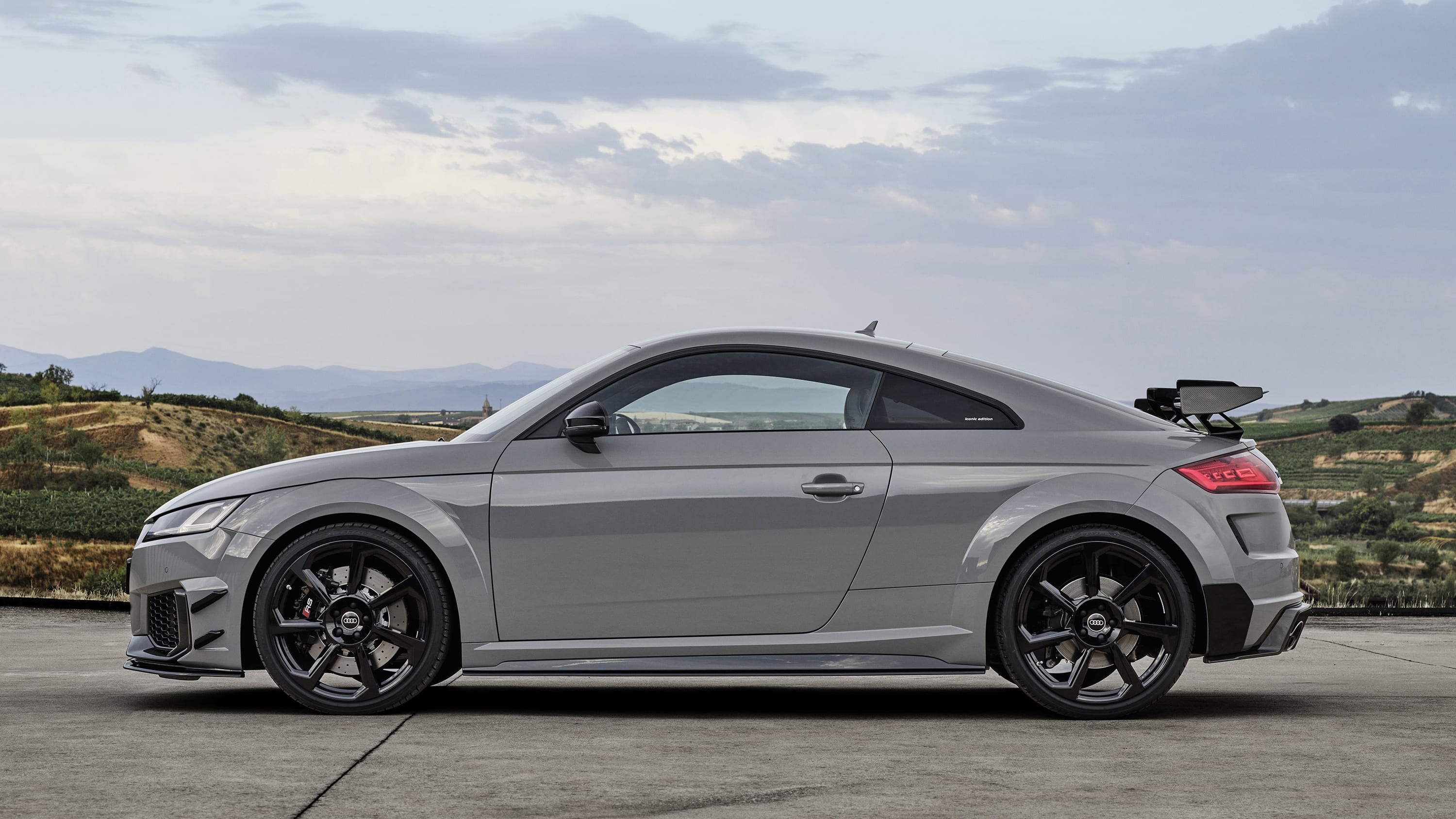 Audi TT RS Iconic Edition celebrates 25 years of TT - Autoblog
