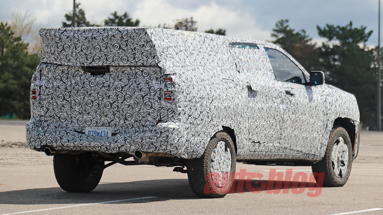 Ram small pickup truck spy photos show scaled-down 1500 looks - Autoblog