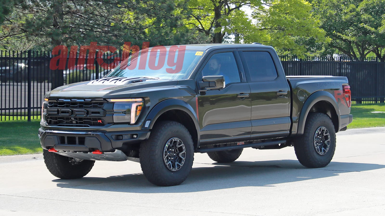 Ford F-150 Raptor R spy photos show updated grille, lights - Autoblog