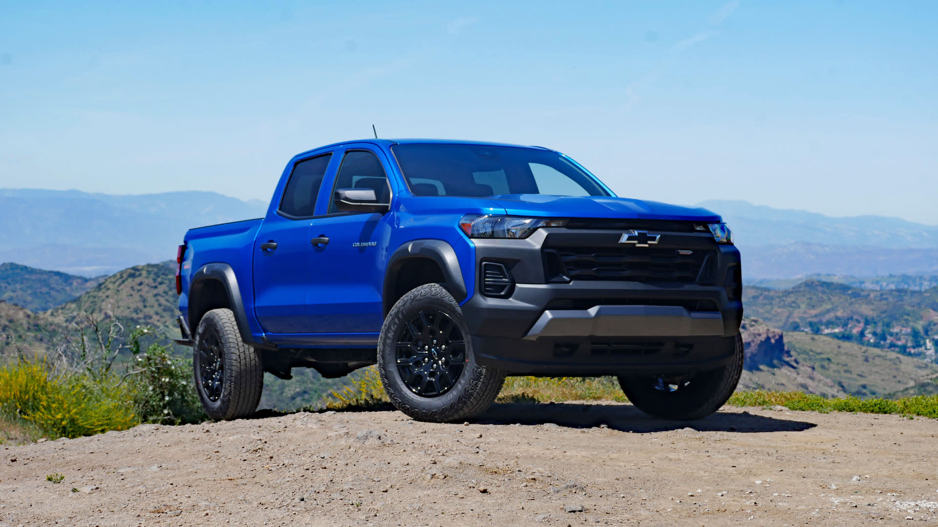 2024 Chevrolet Colorado Review: This midsize truck is a big winner ...