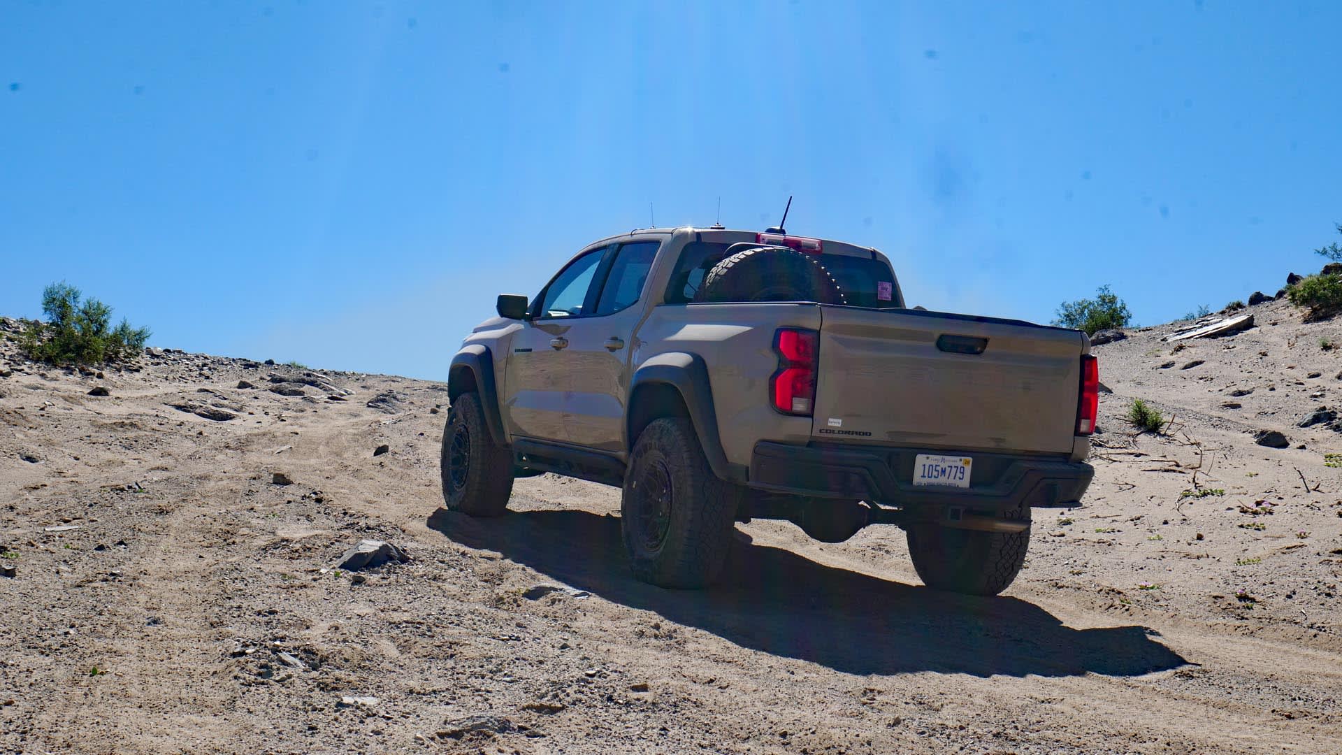 2024 Chevrolet Colorado Review: This midsize truck is a big winner ...