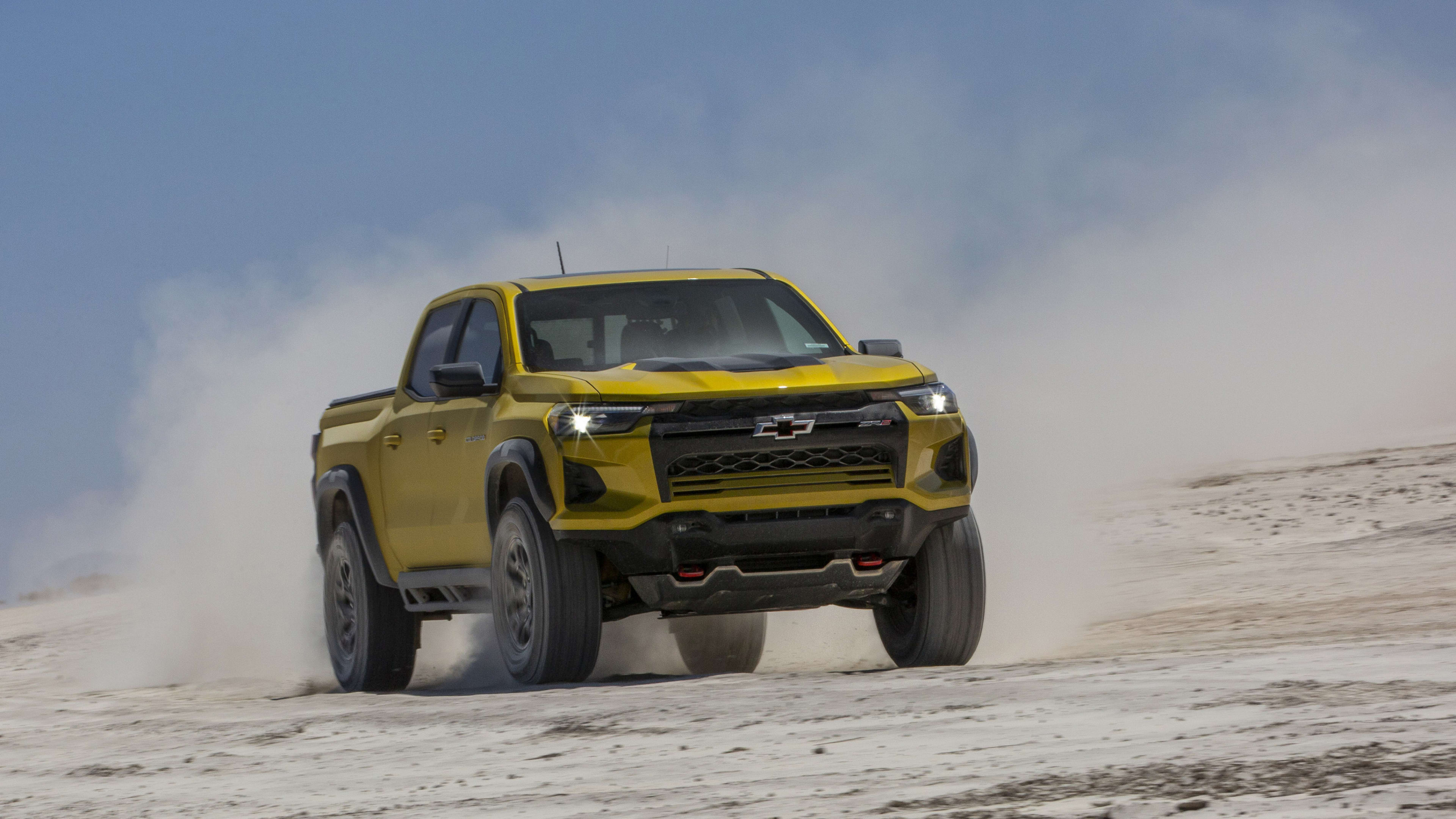 2024 Chevrolet Colorado Review: This midsize truck is a big winner ...