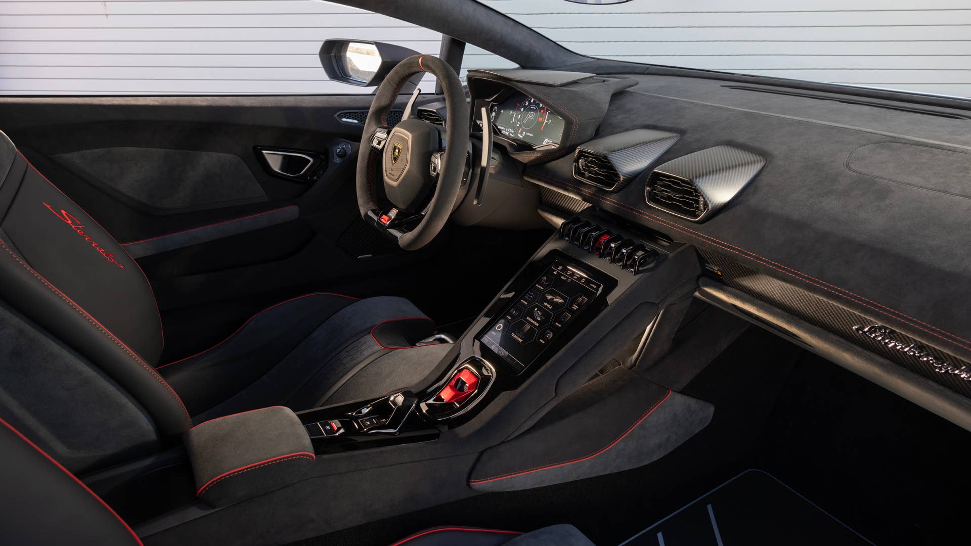 Lamborghini Huracan is officially sold out through end of production ...