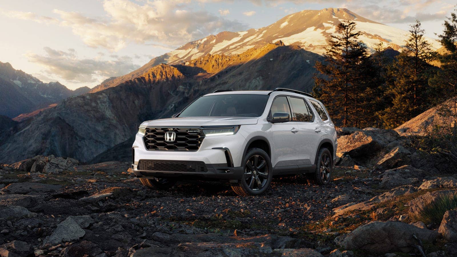 2025 Honda Pilot Review: Well-rounded three-row SUV adds Black Edition ...