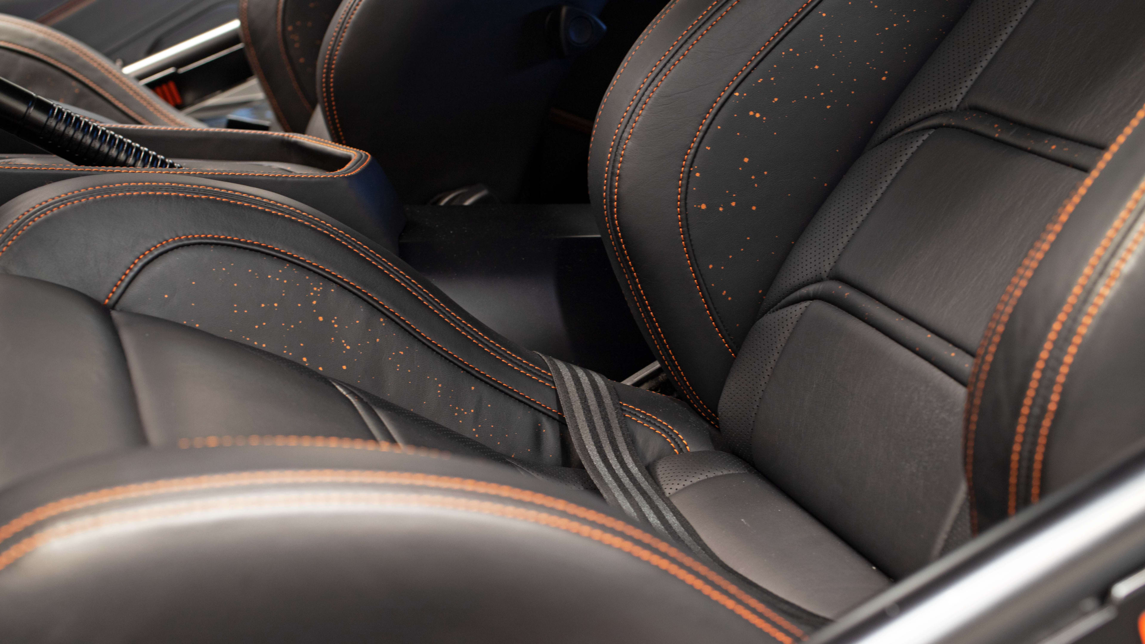 Kevin Hart's 1969 Plymouth Road Runner 'Michael Myers' lurks at SEMA ...