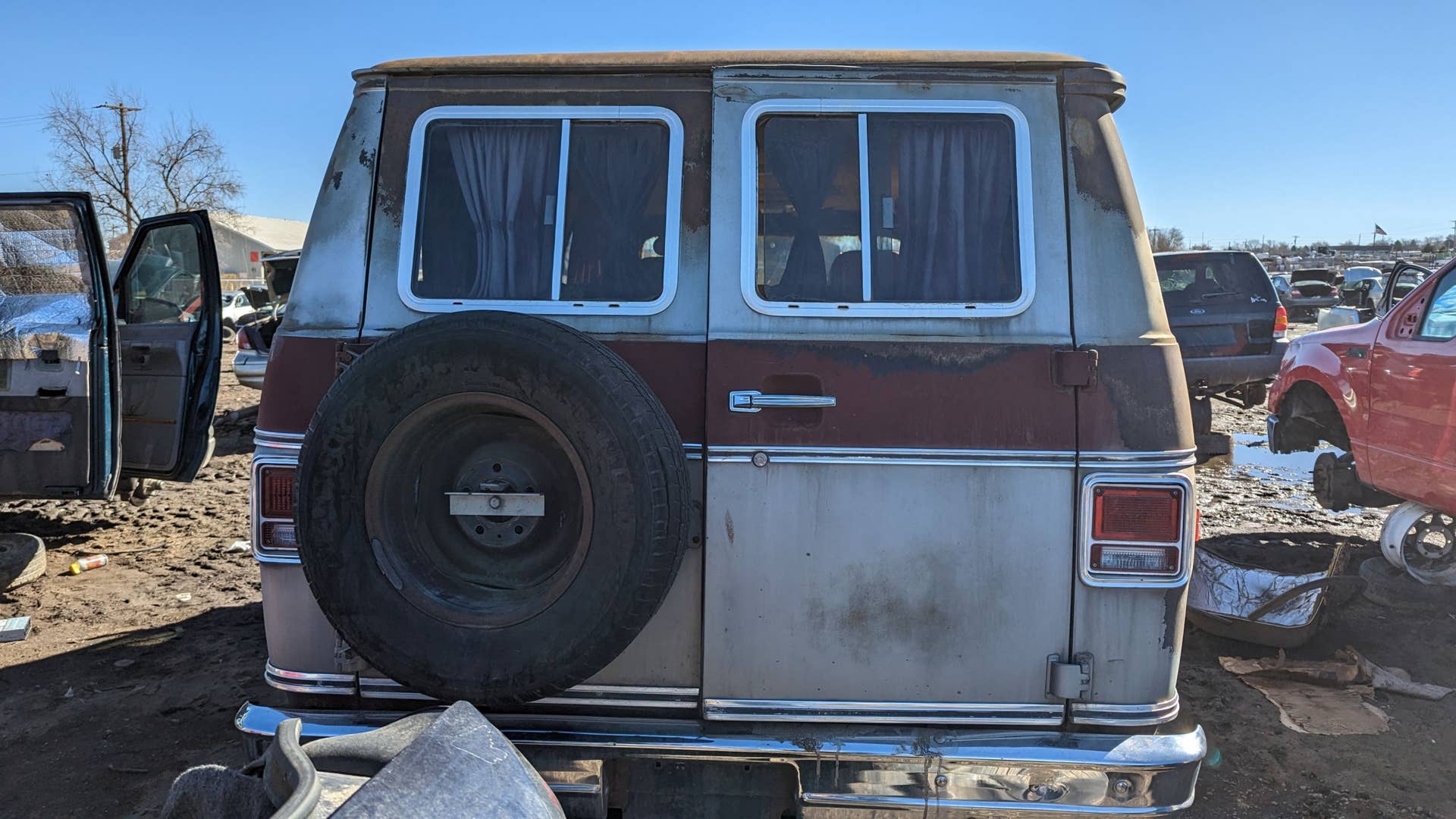 Junkyard Gem: 1978 Chevy Van - Autoblog