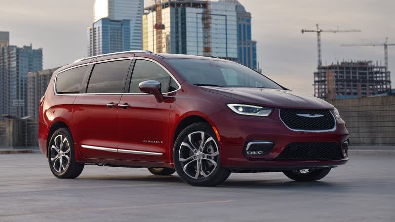 2023 Chrysler Pacifica Review: Hybrid is still the one to get, but it's ...