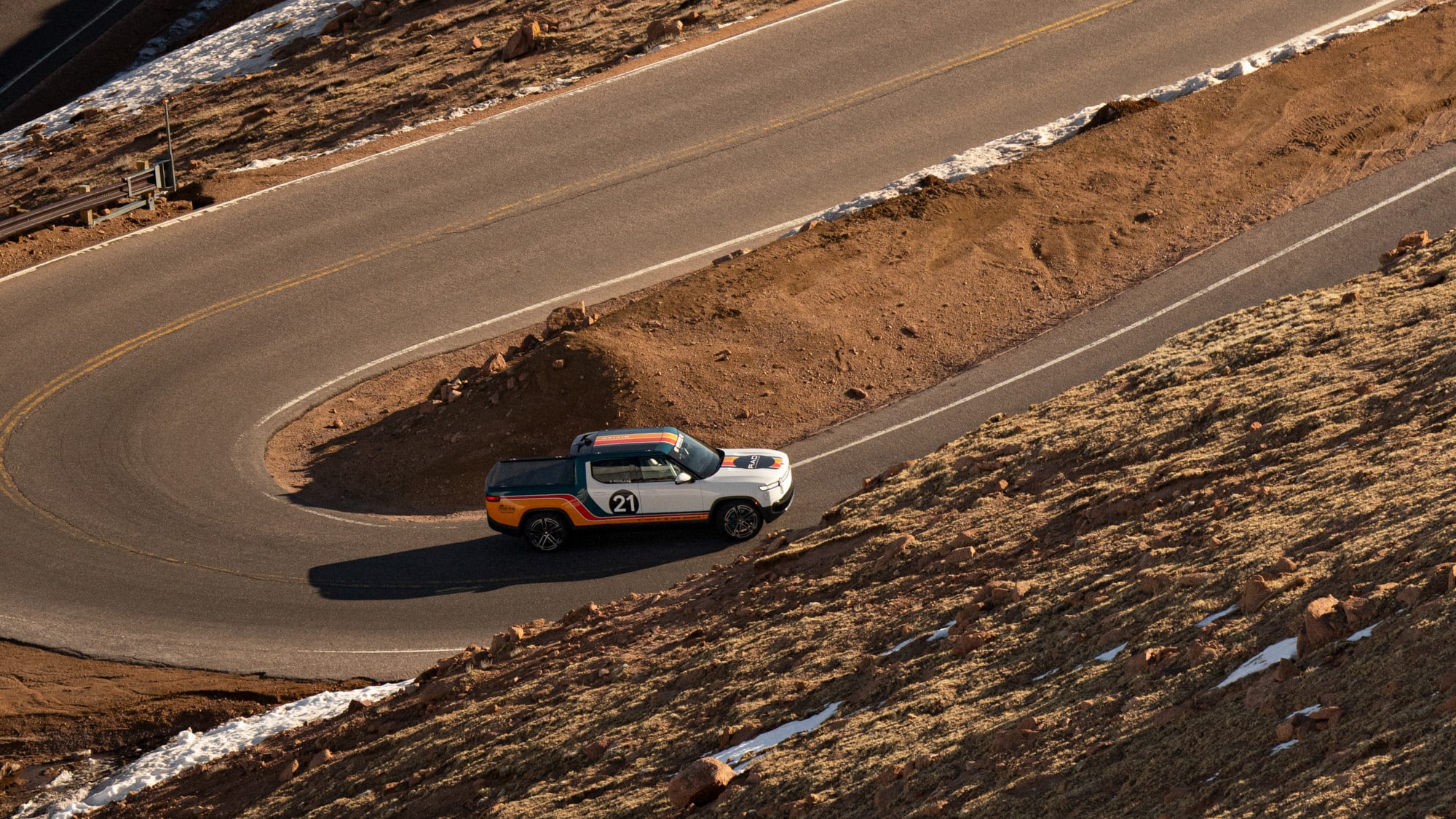 Rivian R1T Quad Max to tackle Pikes Peak with 1,025 horsepower - Autoblog