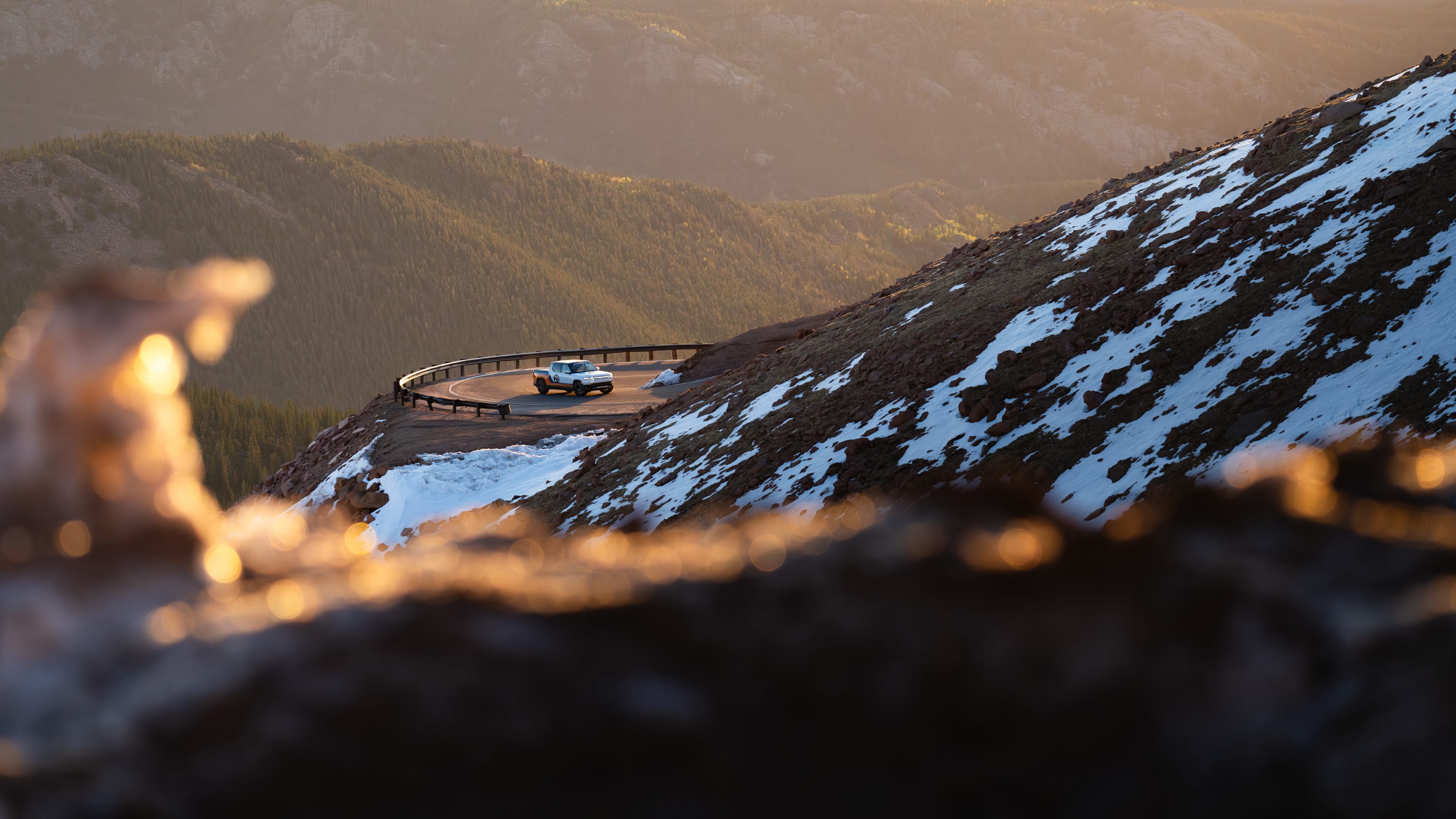 Rivian R1T Quad Max to tackle Pikes Peak with 1,025 horsepower - Autoblog