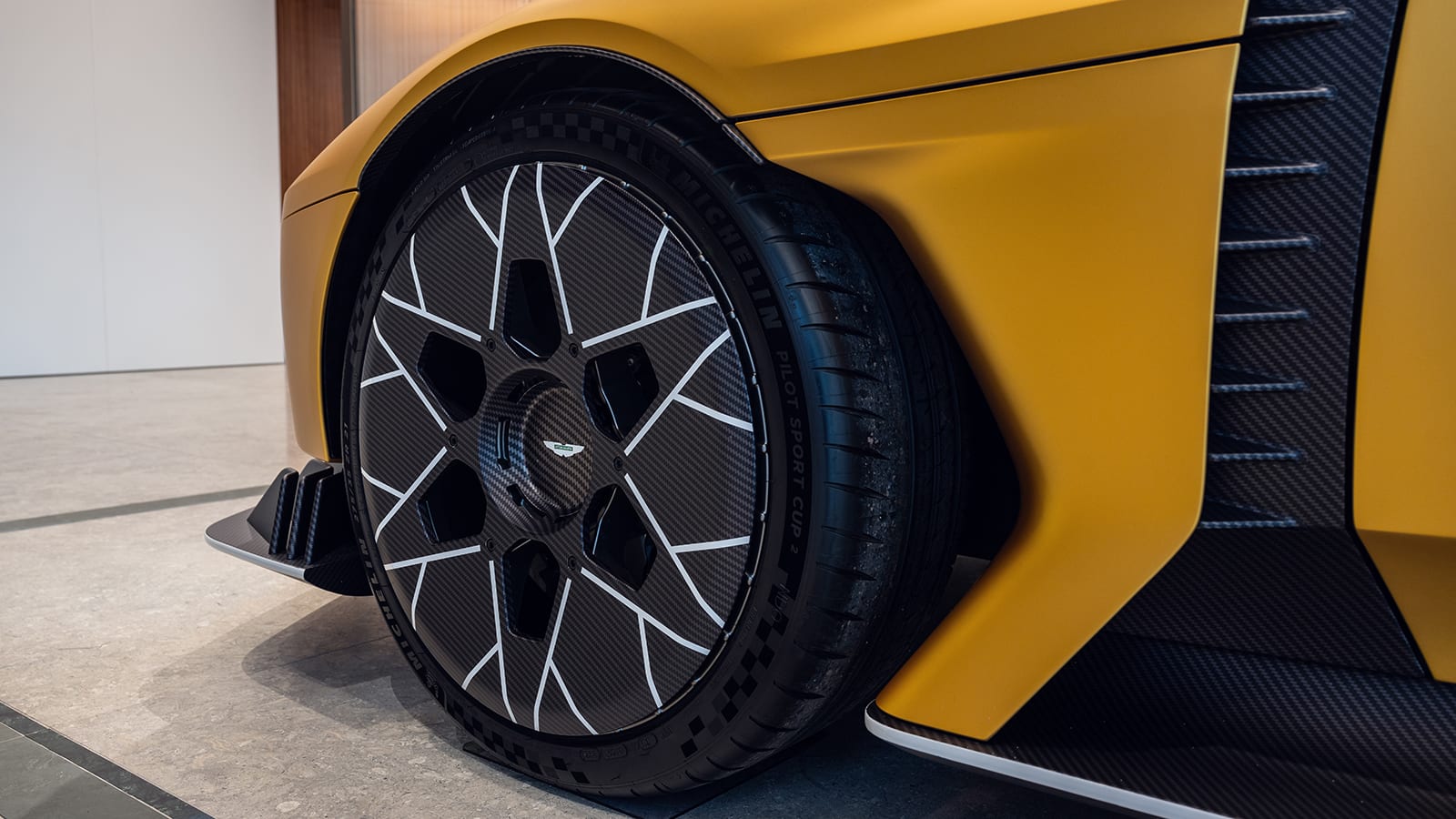 Aston Martin Valiant is Fernando Alonso's take on the Valour - Autoblog