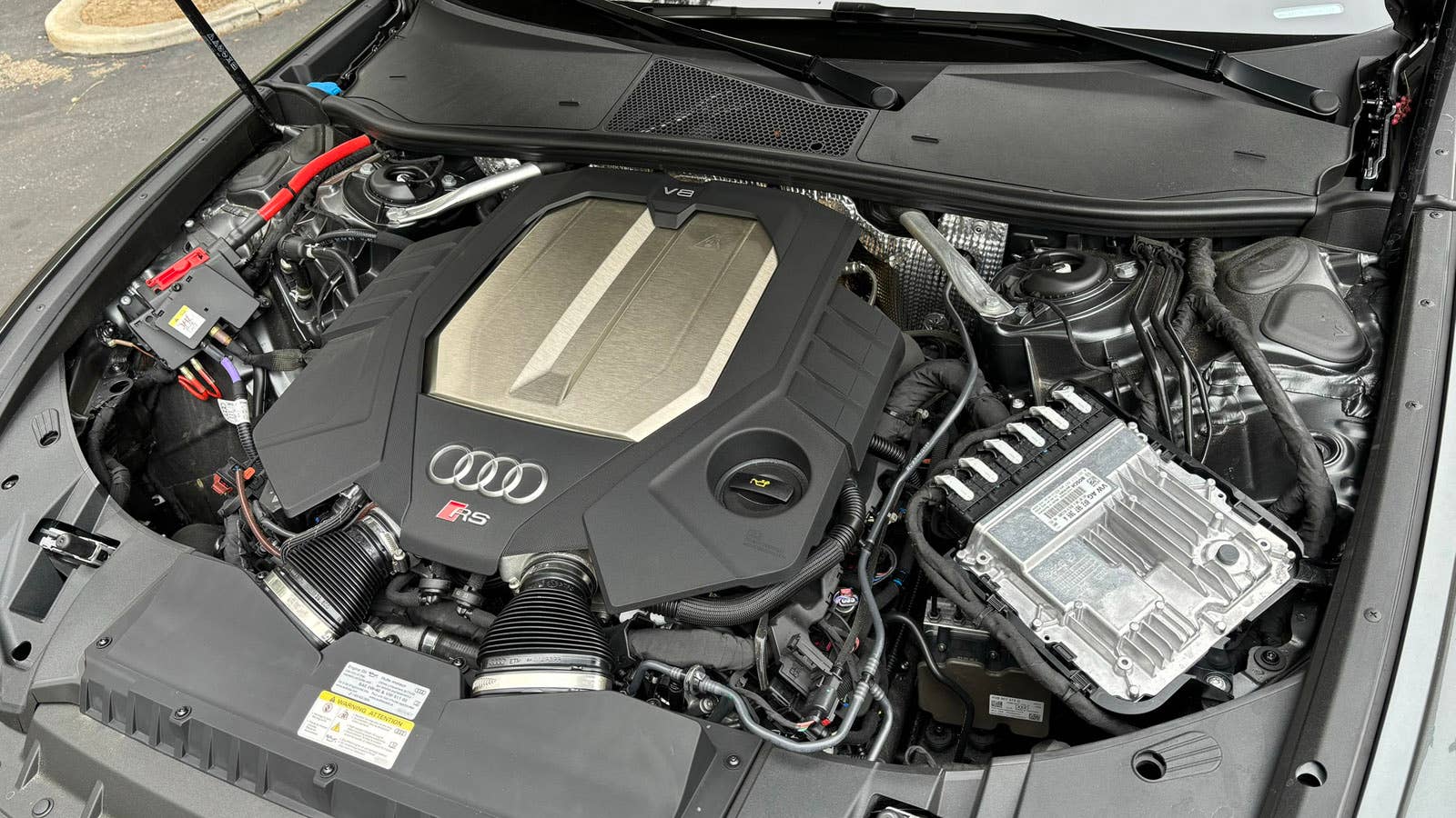 9 thoughts about the Audi RS 6 Avant (though the main one is, it's ...