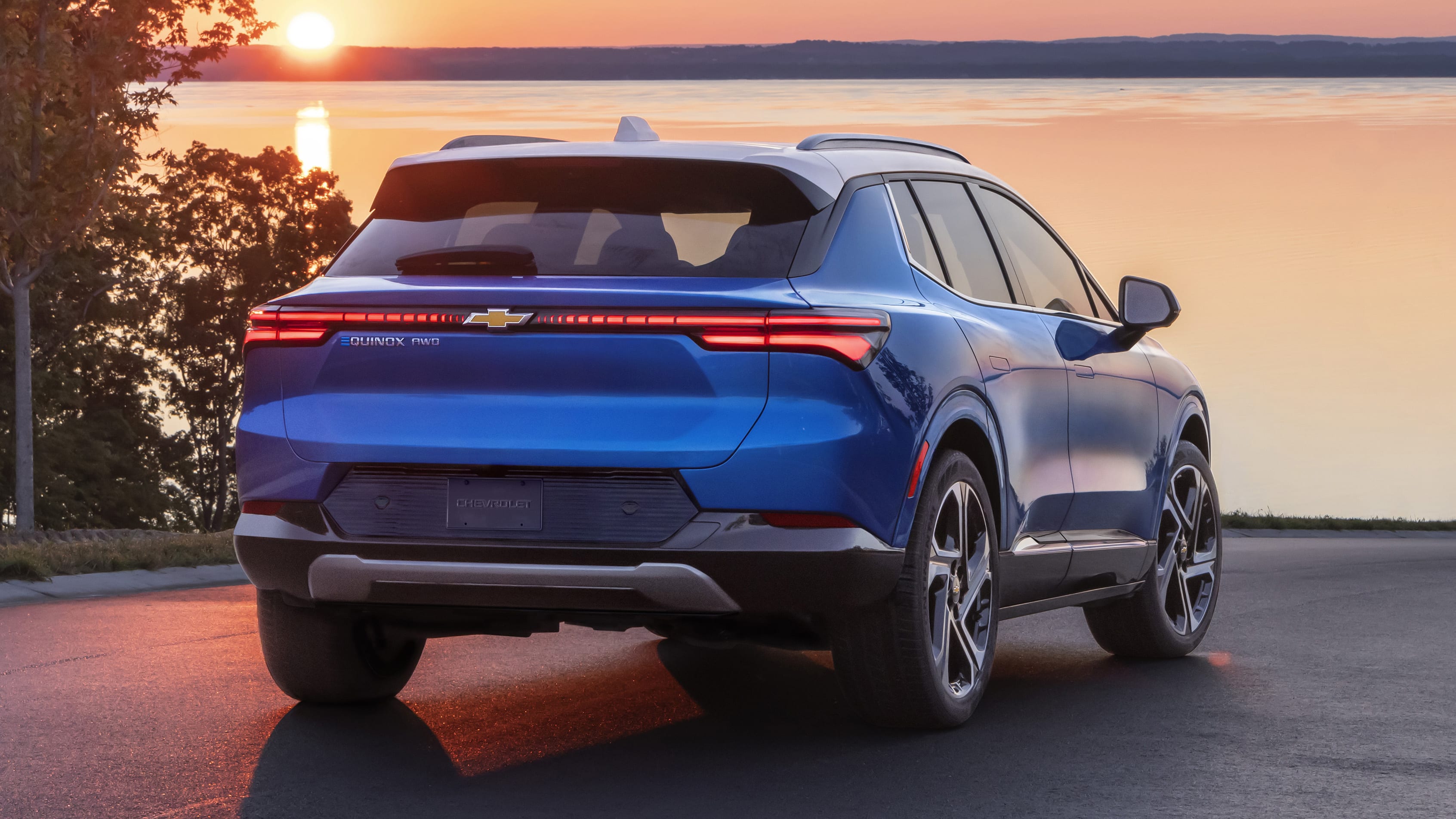 The 2025 Chevy Equinox EV is super hot right now. Get into a great September lease. - Autoblog