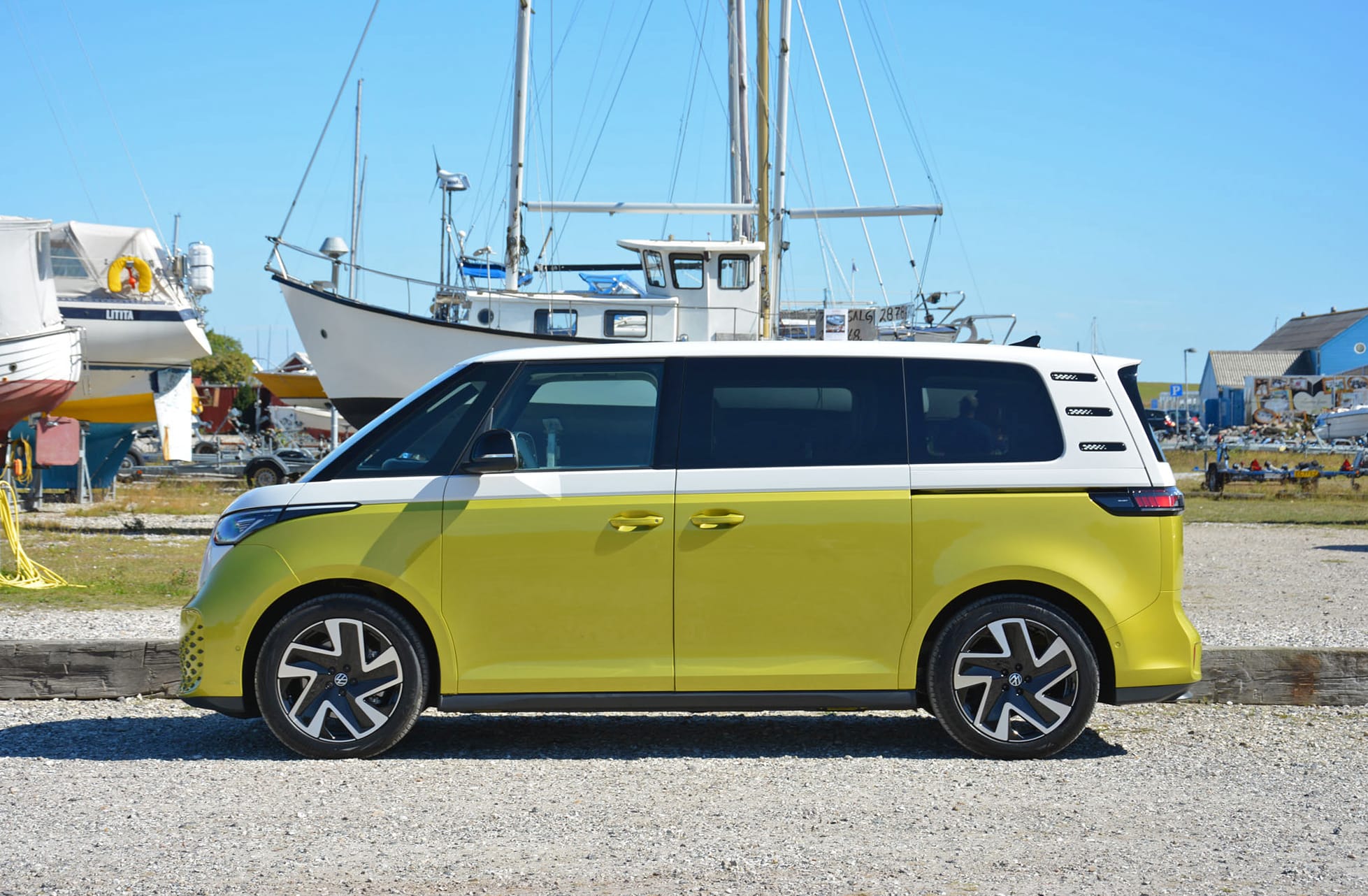 398-Mile VW ID.Buzz 1st Edition Sold At Huge Loss - Autoblog