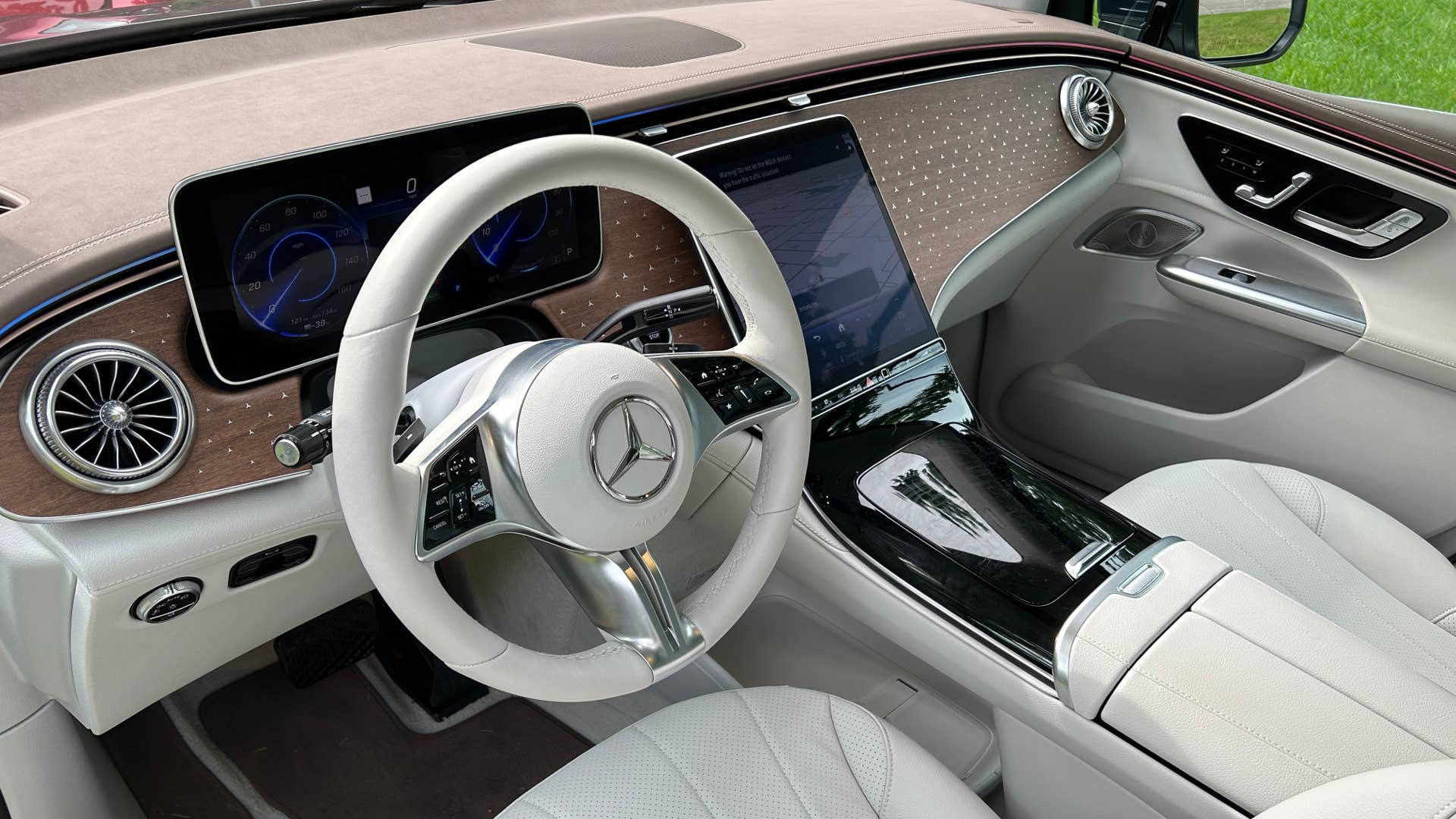 Mercedes-Benz EQE SUV Interior Review: Beautiful, quiet and oh so ...