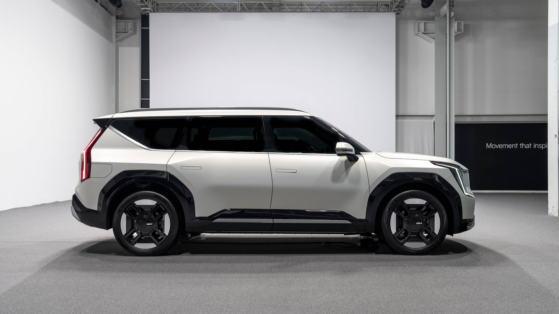 How the Kia EV9 electric SUV is literally the next big thing for Kia ...
