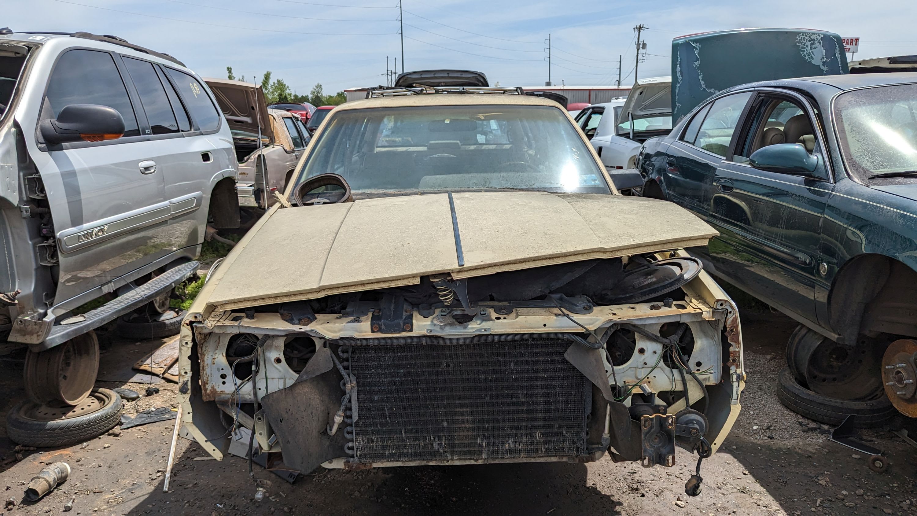 Junkyard Gem: 1986 Oldsmobile Cutlass Cruiser - Autoblog