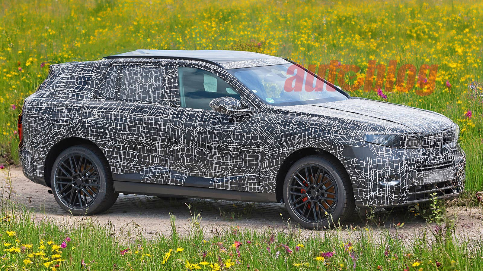 Next-generation BMW X5 spied with Neue Klasse looks - Autoblog