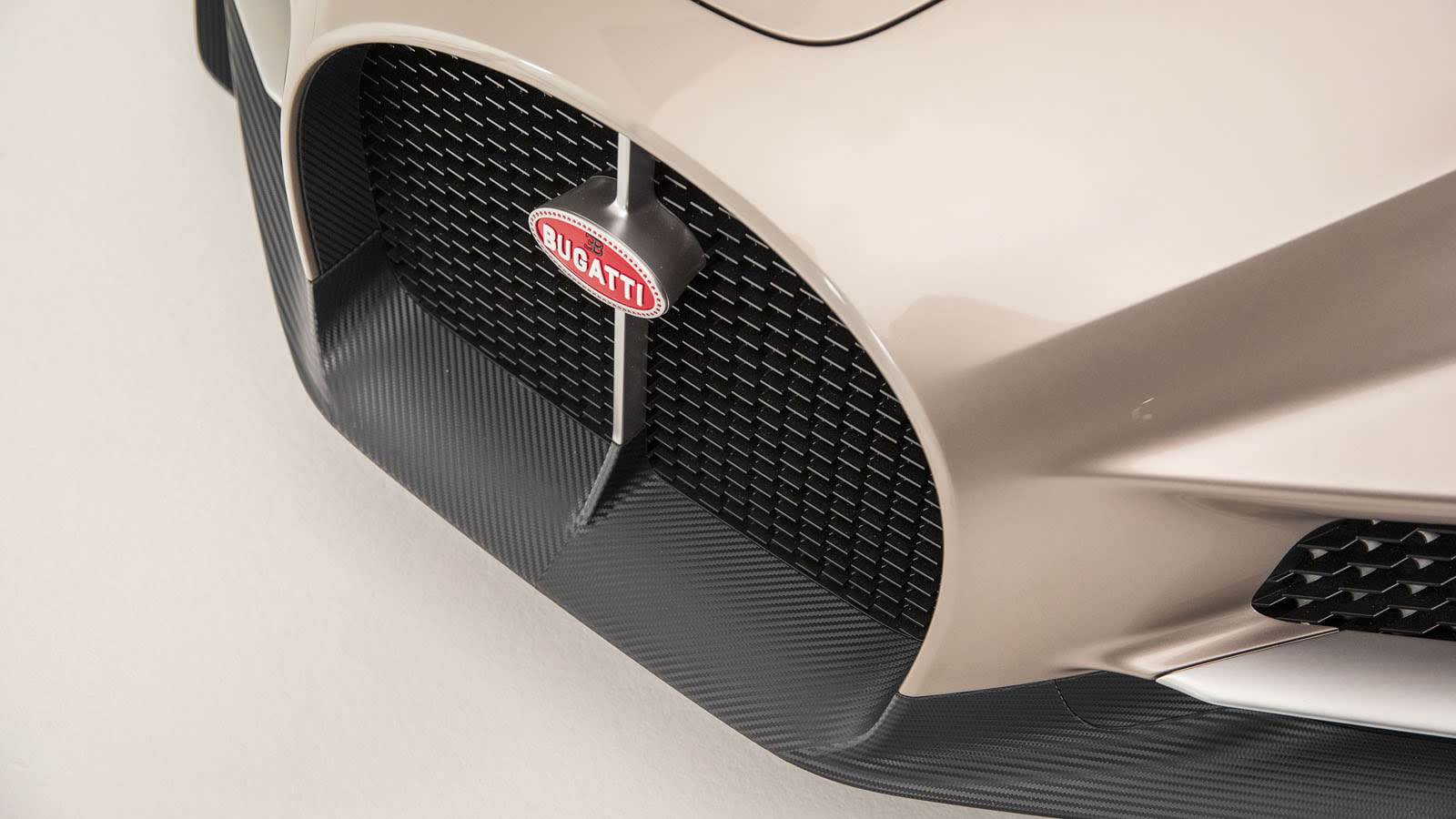 Bugatti Tourbillon Preview: 1,000-hp V16, 800-hp electric motors ...