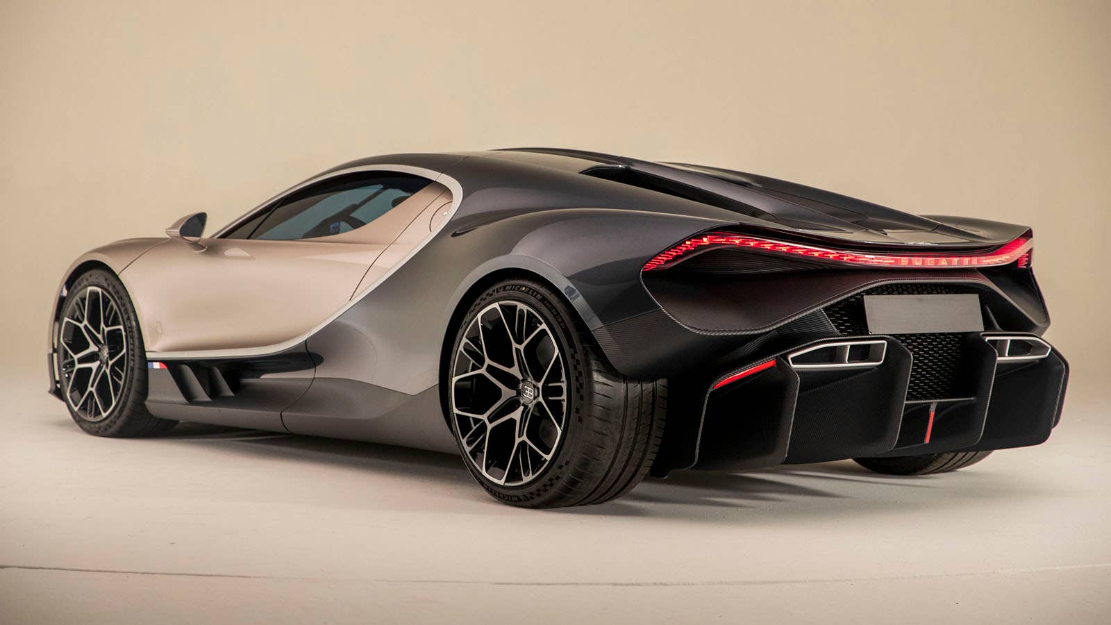 Bugatti Tourbillon Preview: 1,000-hp V16, 800-hp electric motors ...