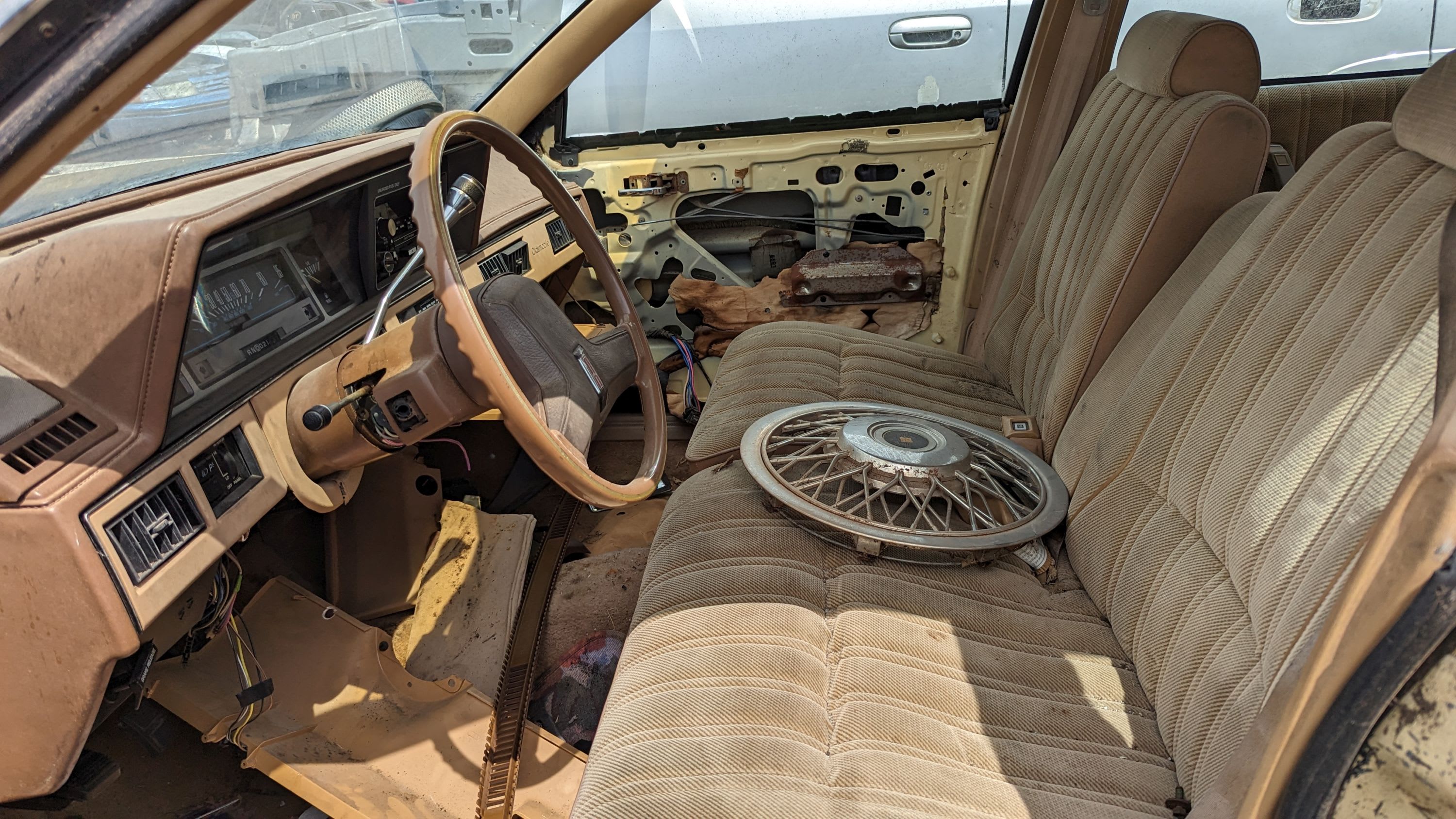 Junkyard Gem: 1986 Oldsmobile Cutlass Cruiser - Autoblog