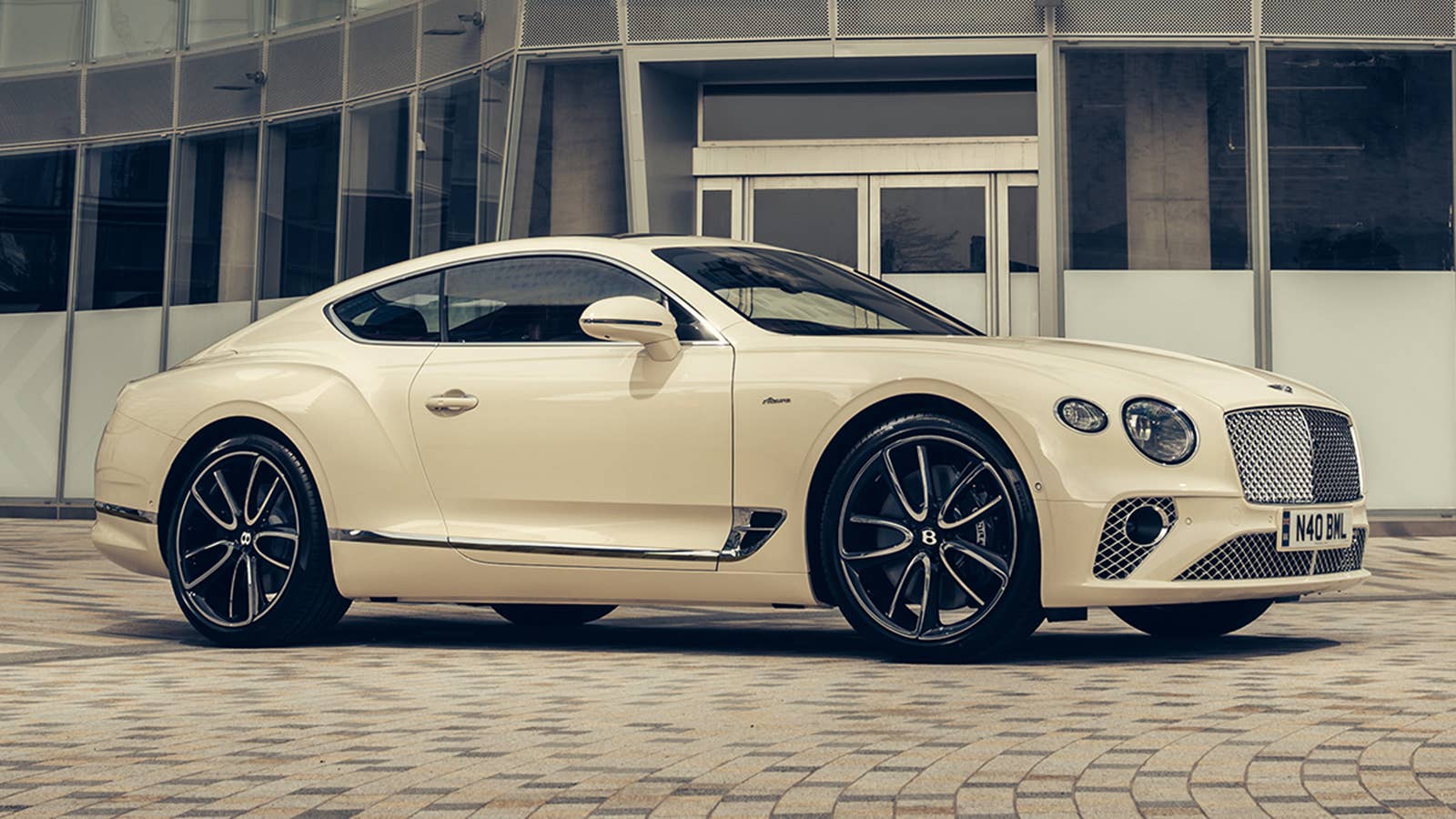 Bentley builds a Continental GT as tribute to the car that inspired the ...