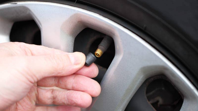 How to put air in tires in 5 easy steps - Autoblog