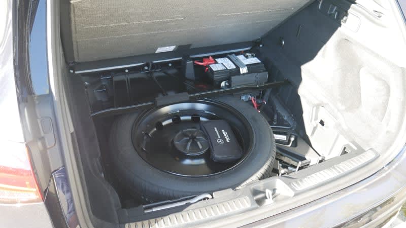 Mercedes-Benz GLC-Class Luggage Test: How much fits in the cargo area ...