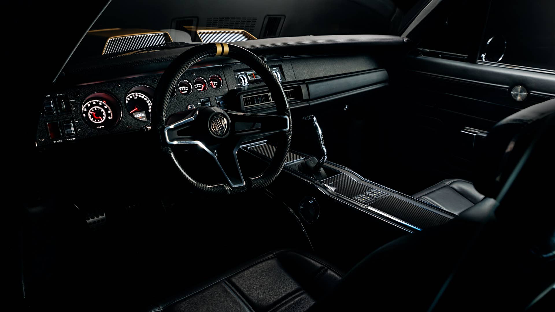 Ringbrothers 1969 Dodge Charger 'TUSK' gets a Hellephant at SEMA