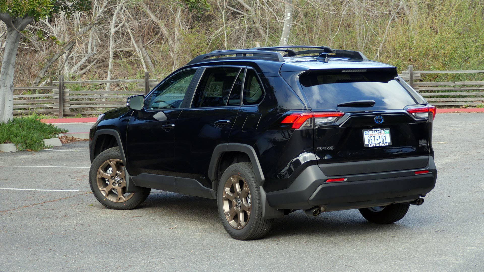 2023 Toyota RAV4 Review: Compact SUV veteran is still in the game ...