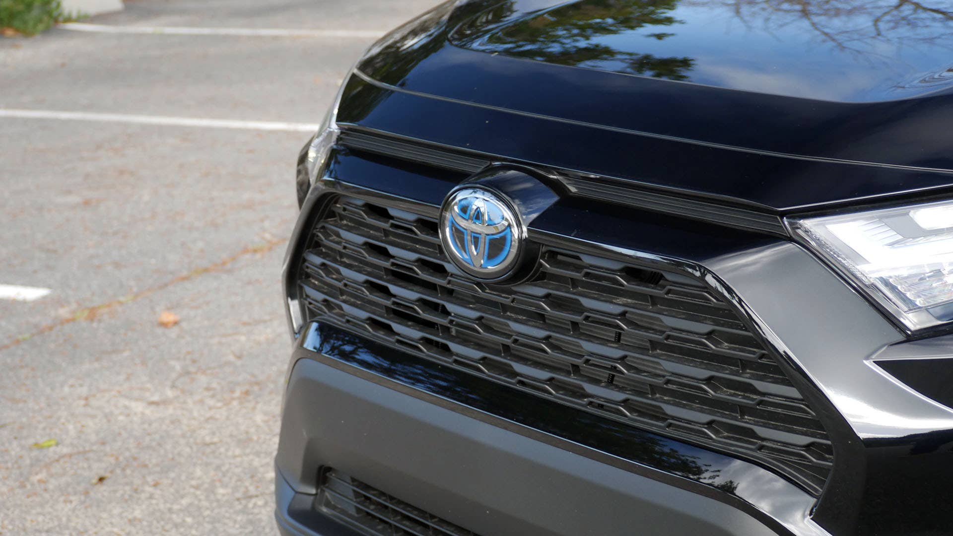 2023 Toyota RAV4 Review: Compact SUV veteran is still in the game ...