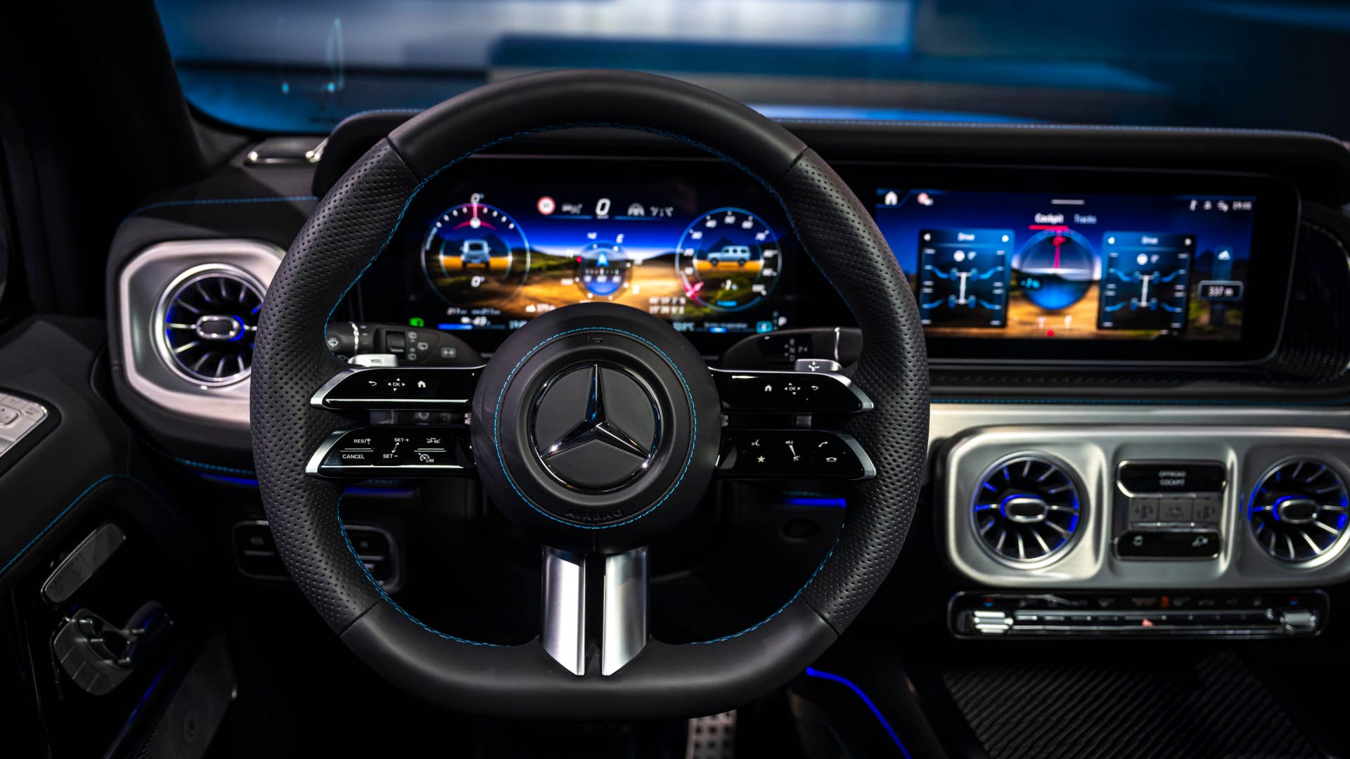 2025 Mercedes-Benz G 580 with EQ Technology First Look: The all ...