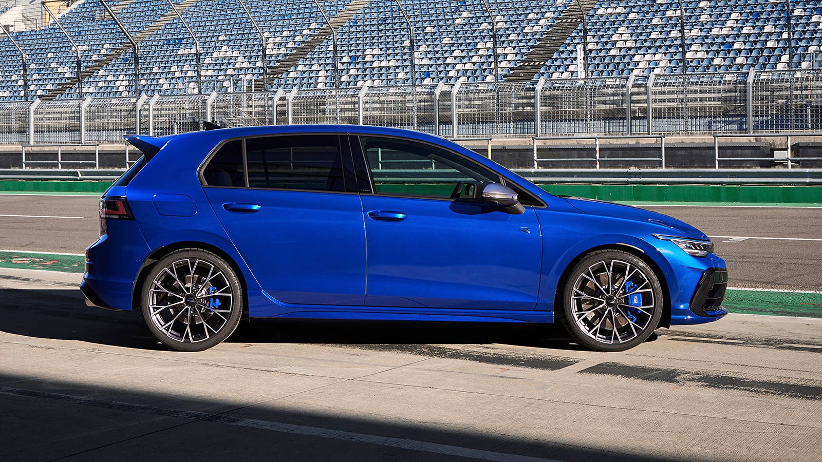 2025 Volkswagen Golf R gets more power and a Black Edition - Autoblog