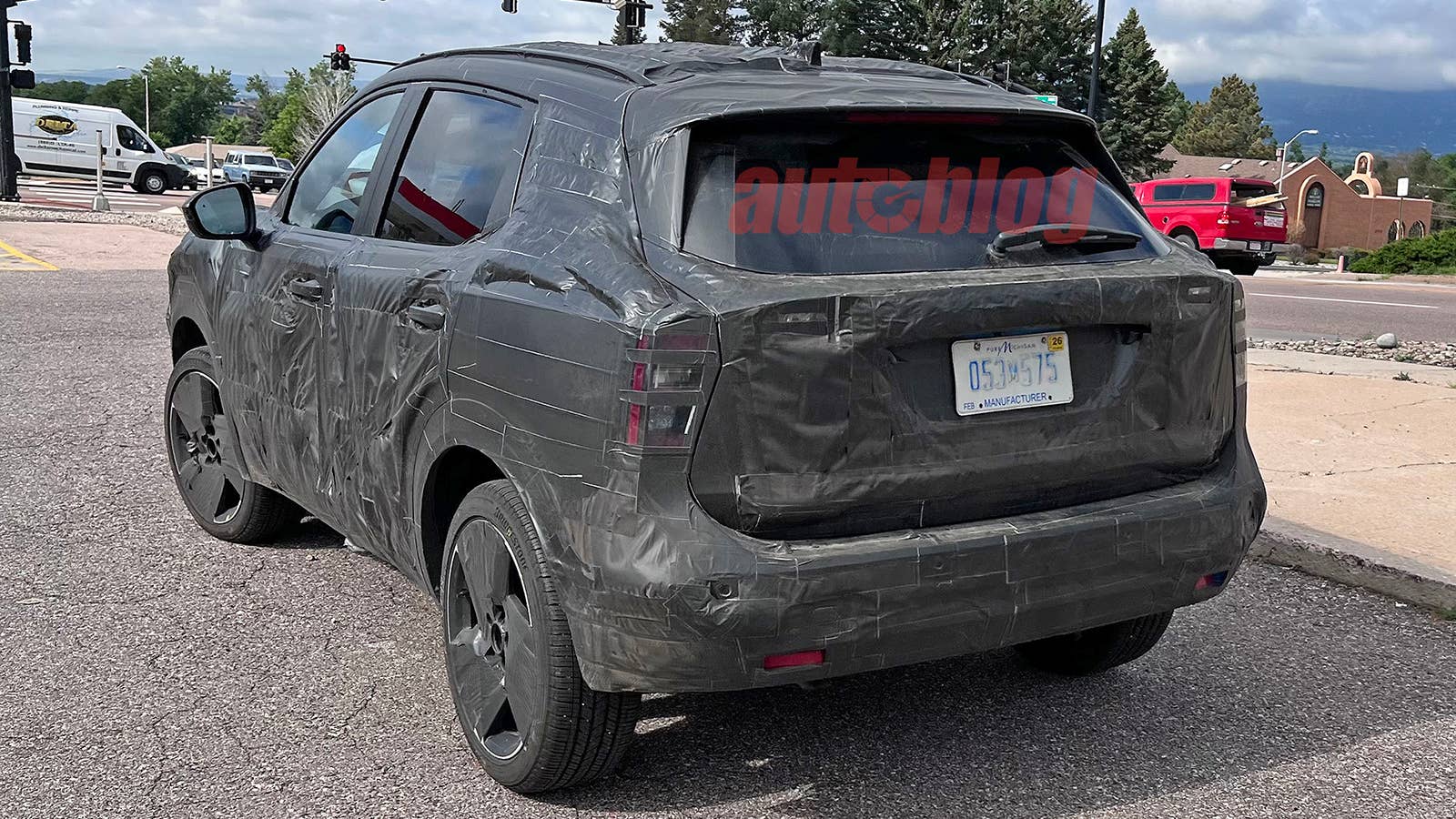 Next-generation Nissan Kicks spy photos reveal bigger size, new looks ...