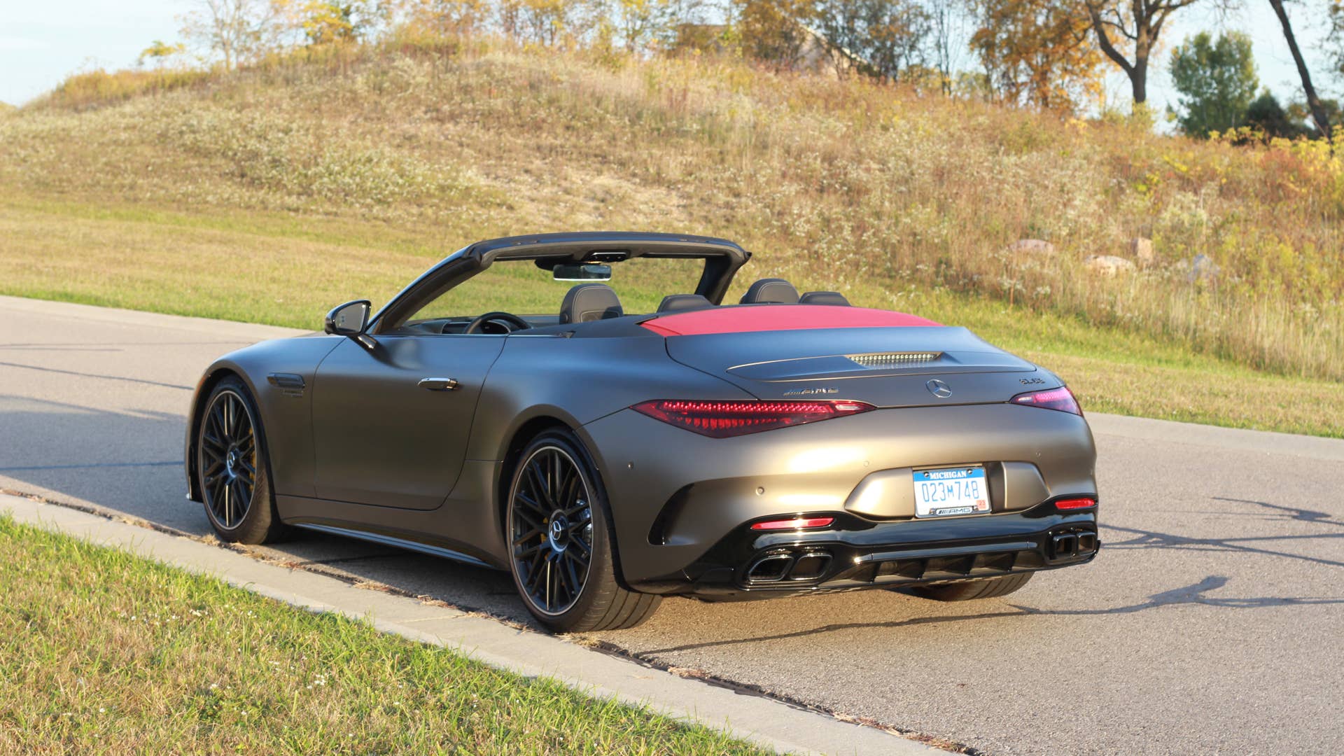 2023 Mercedes-AMG SL 63 Road Test: A GT car moonlighting as a sports ...