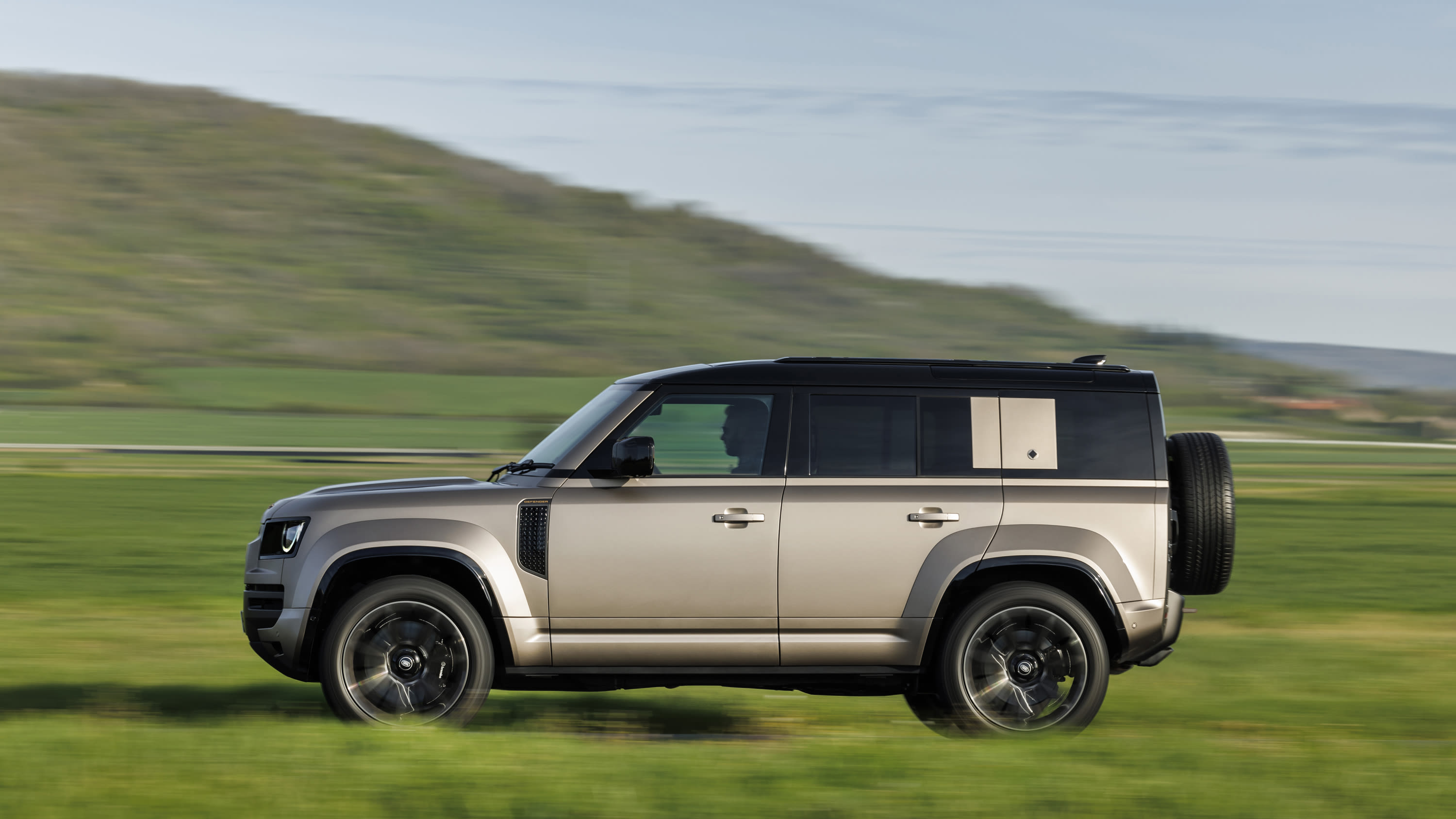 2025 Land Rover Defender Octa pushes the expedition rig into new territory