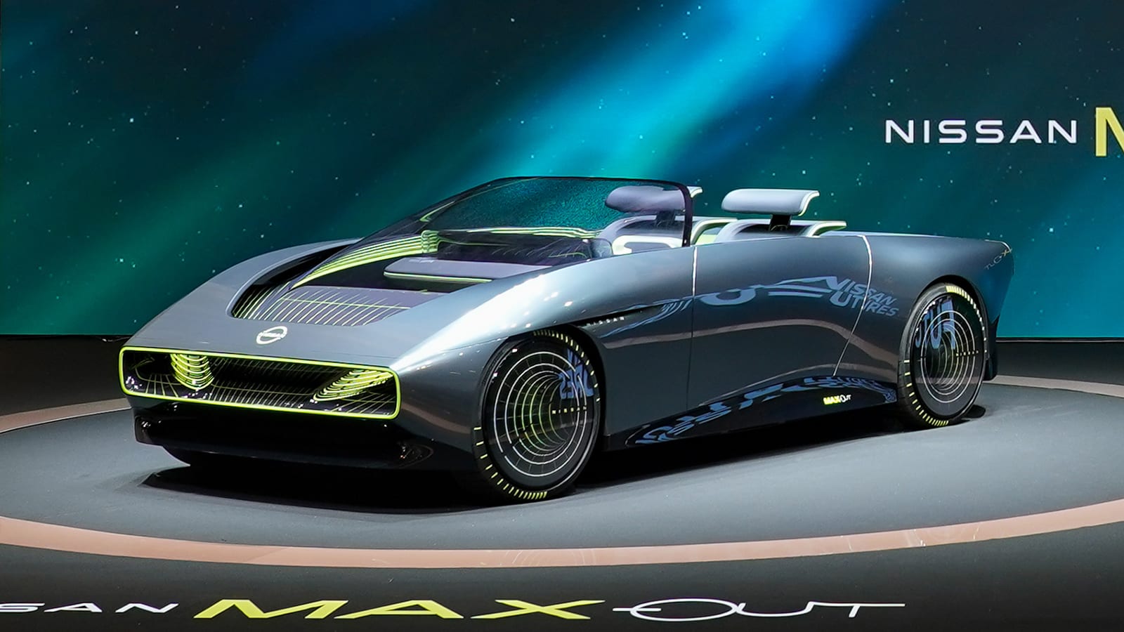 Nissan actually built the Max-Out electric roadster concept, to our ...