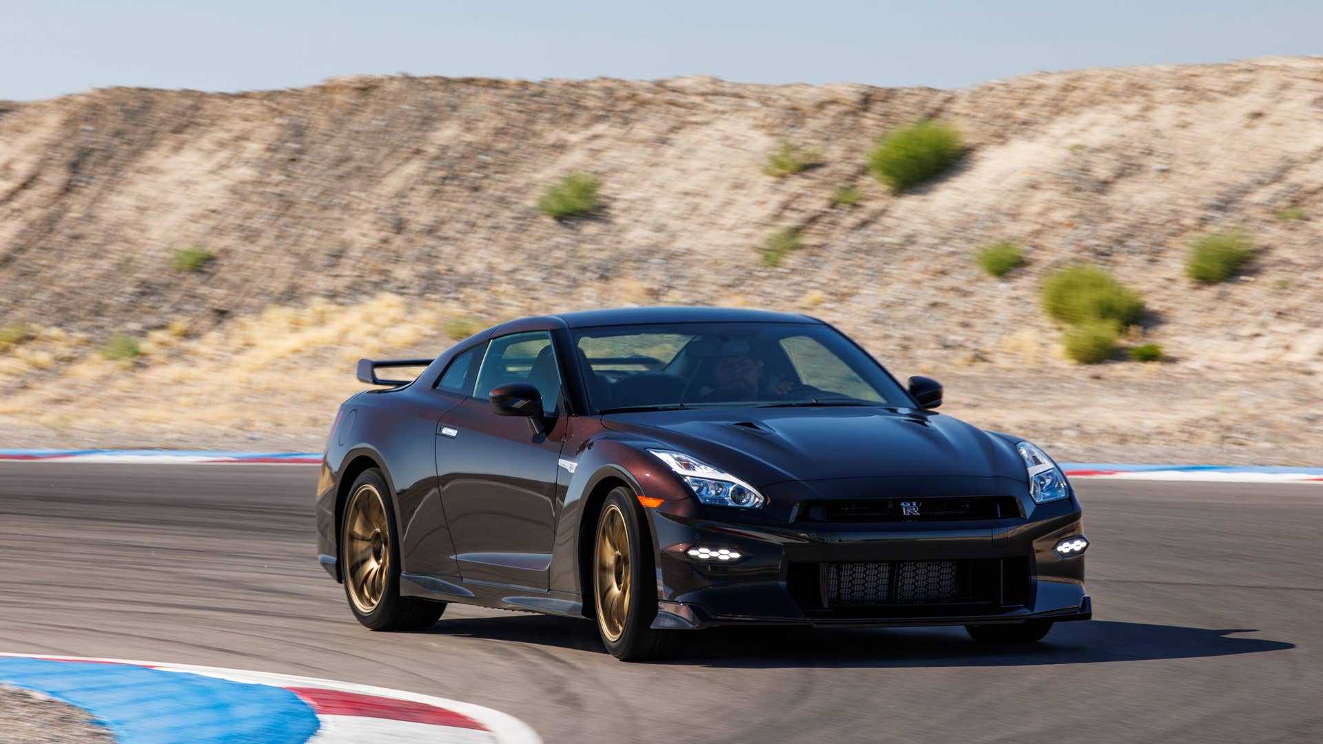 It's official: 2024 Nissan GT-R the final year for the U.S. market ...