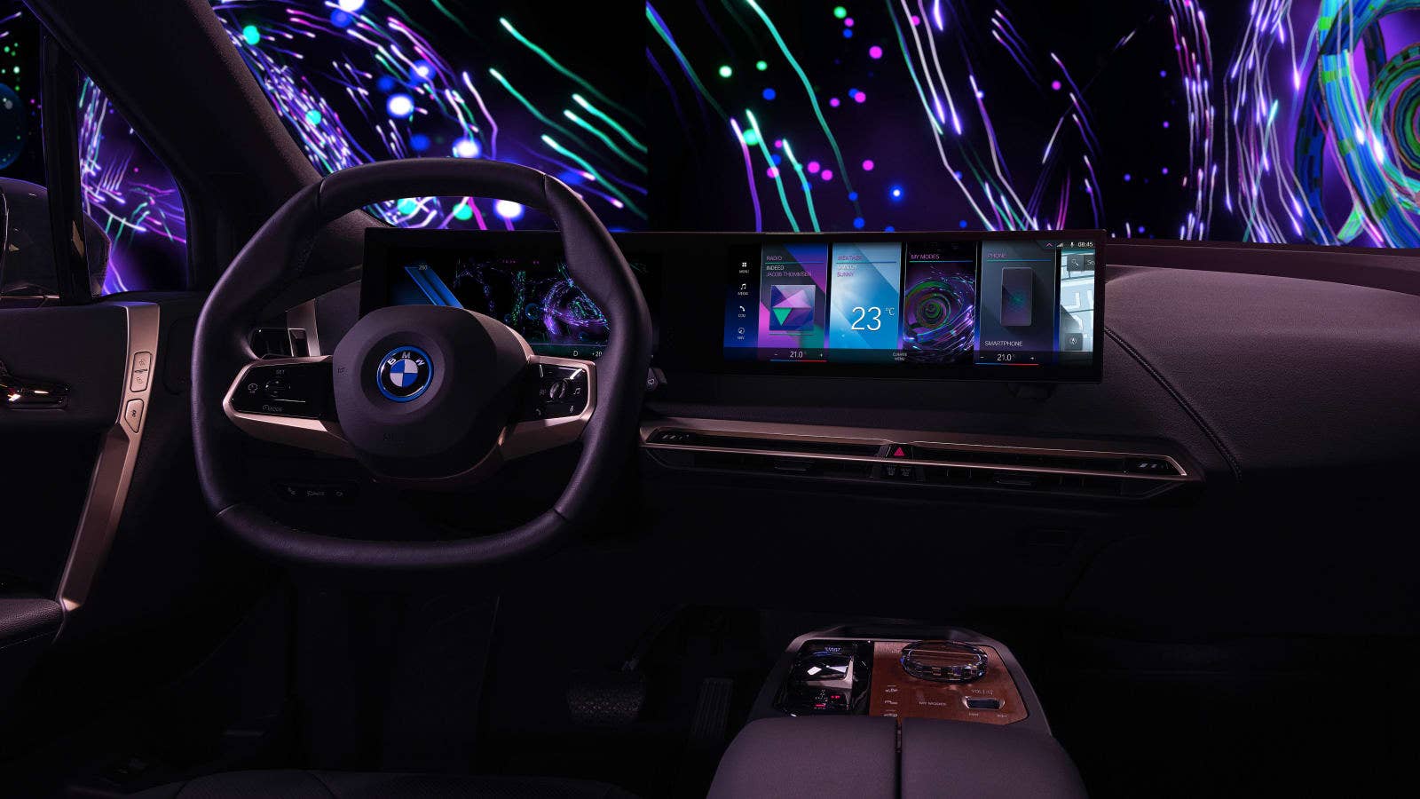 BMW Theater Screen supersizes backseat entertainment at CES - Autoblog