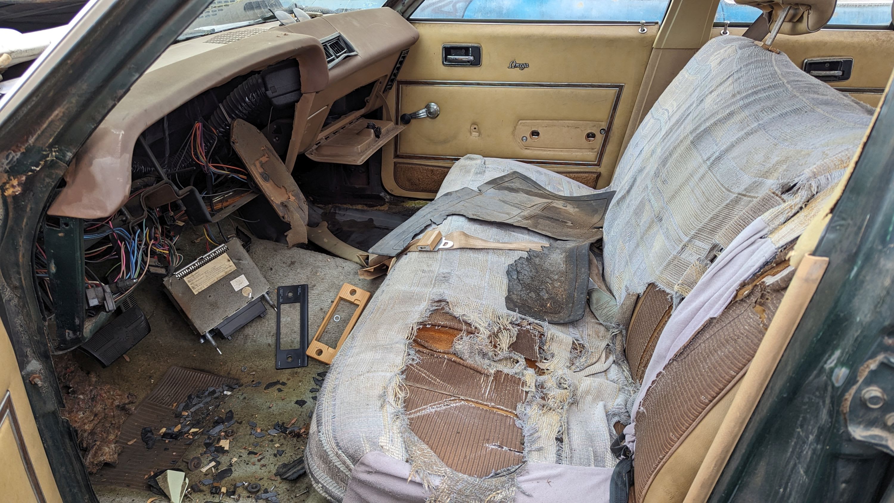 Junkyard Gem: 1976 Oldsmobile Omega Sedan - Autoblog