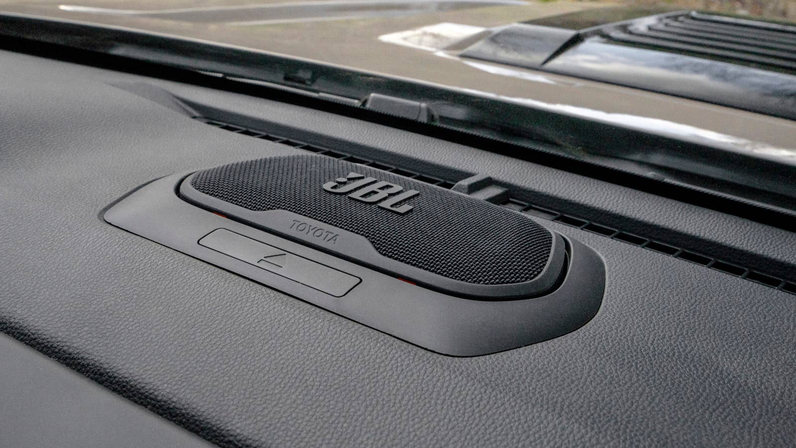 2025 Toyota 4Runner (finally!) revealed, and the new Trailhunter is ...