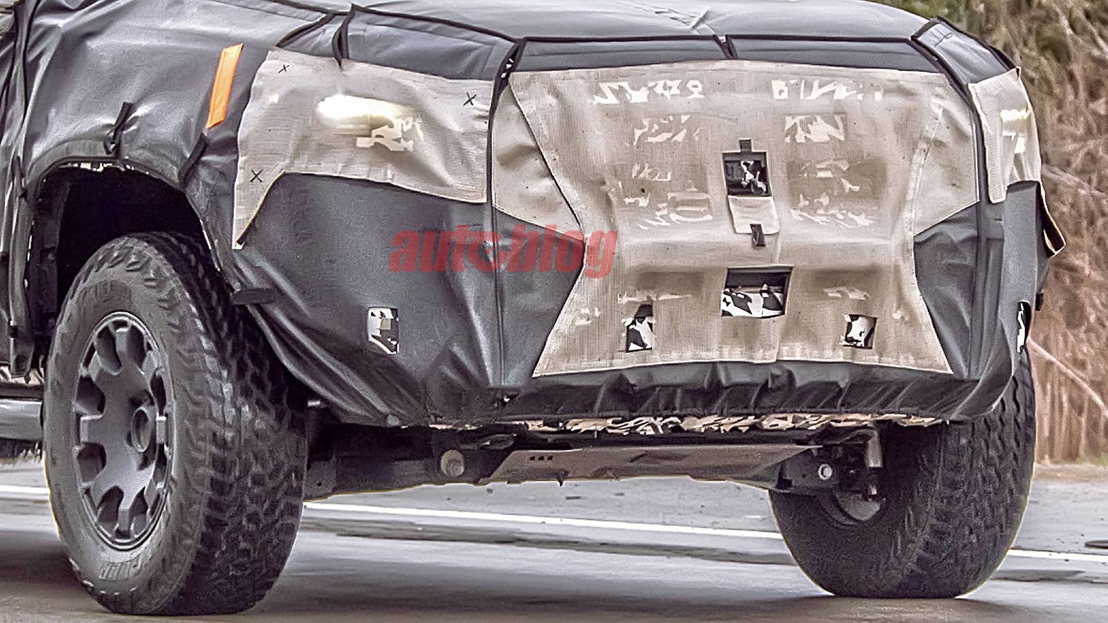 2024 Toyota Tacoma TRD Pro spy photos show off-road upgrades - Autoblog