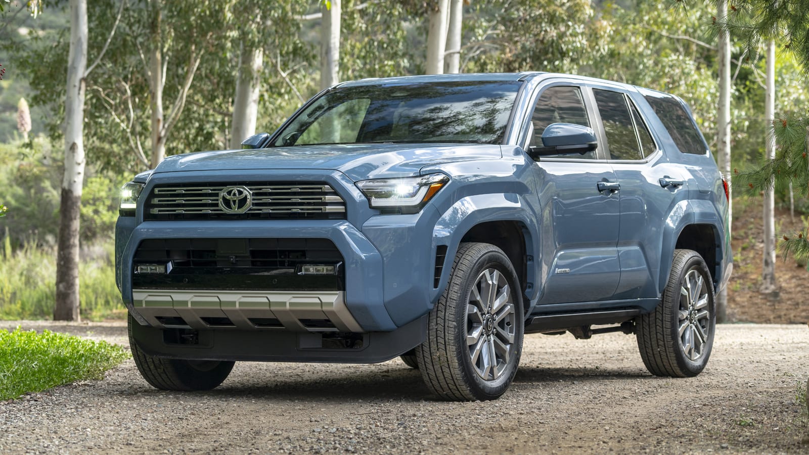 2025 Toyota 4Runner (finally!) revealed, and the new Trailhunter is ...